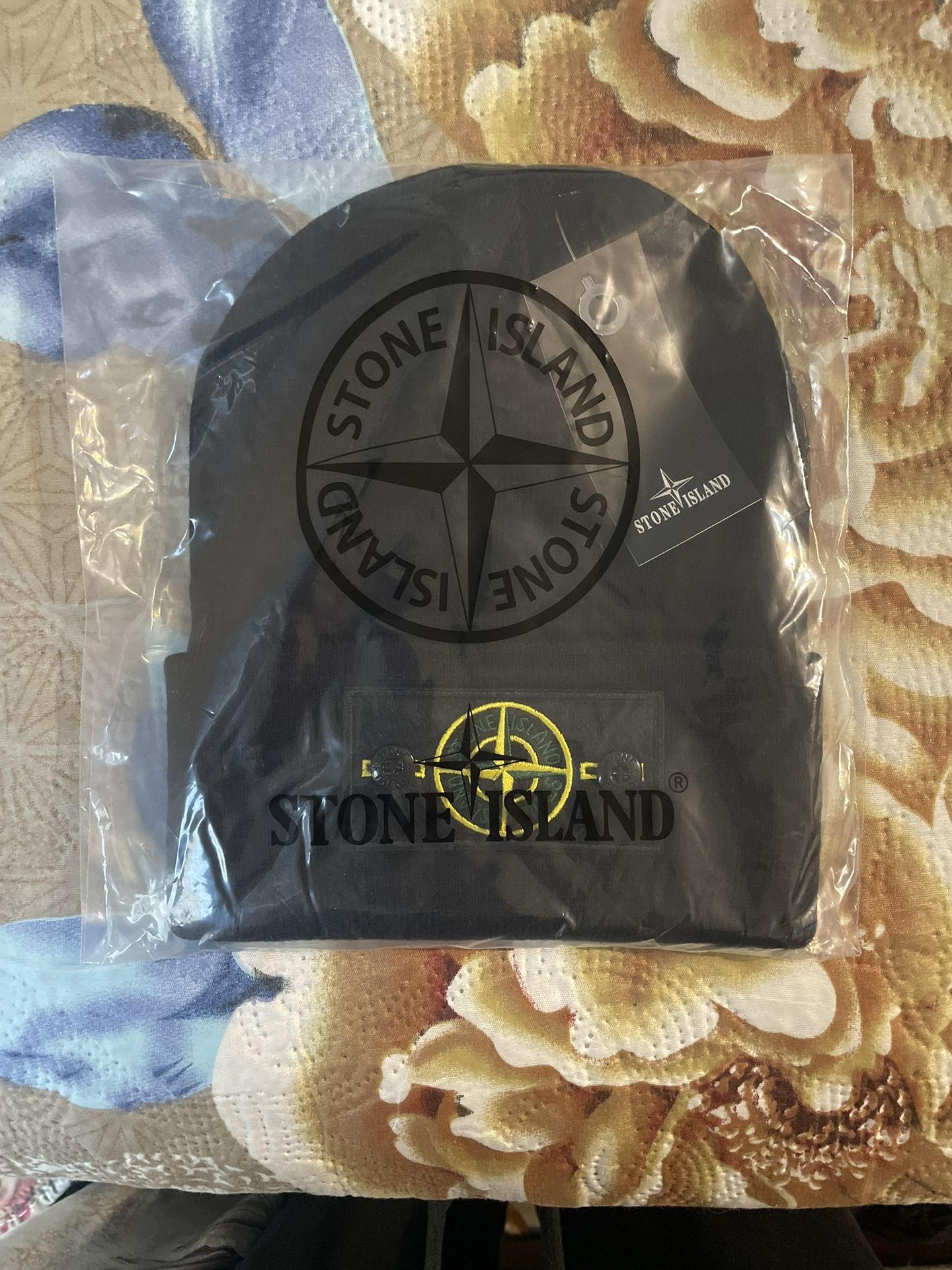 Stone Island Beanie for Sale in Brooklyn, NY - OfferUp