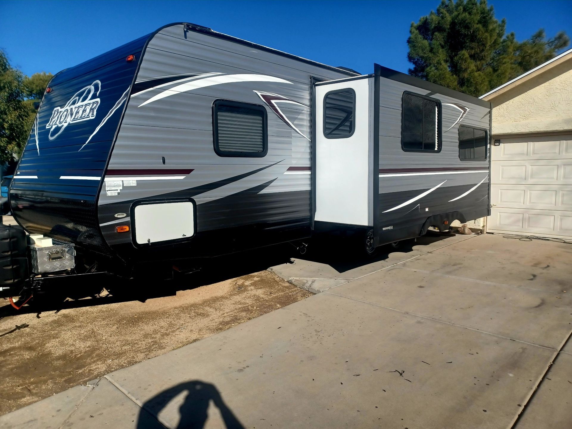 2019 Fleetwood Travel Trailer 29 Foot With A Big Super Slide for Sale ...