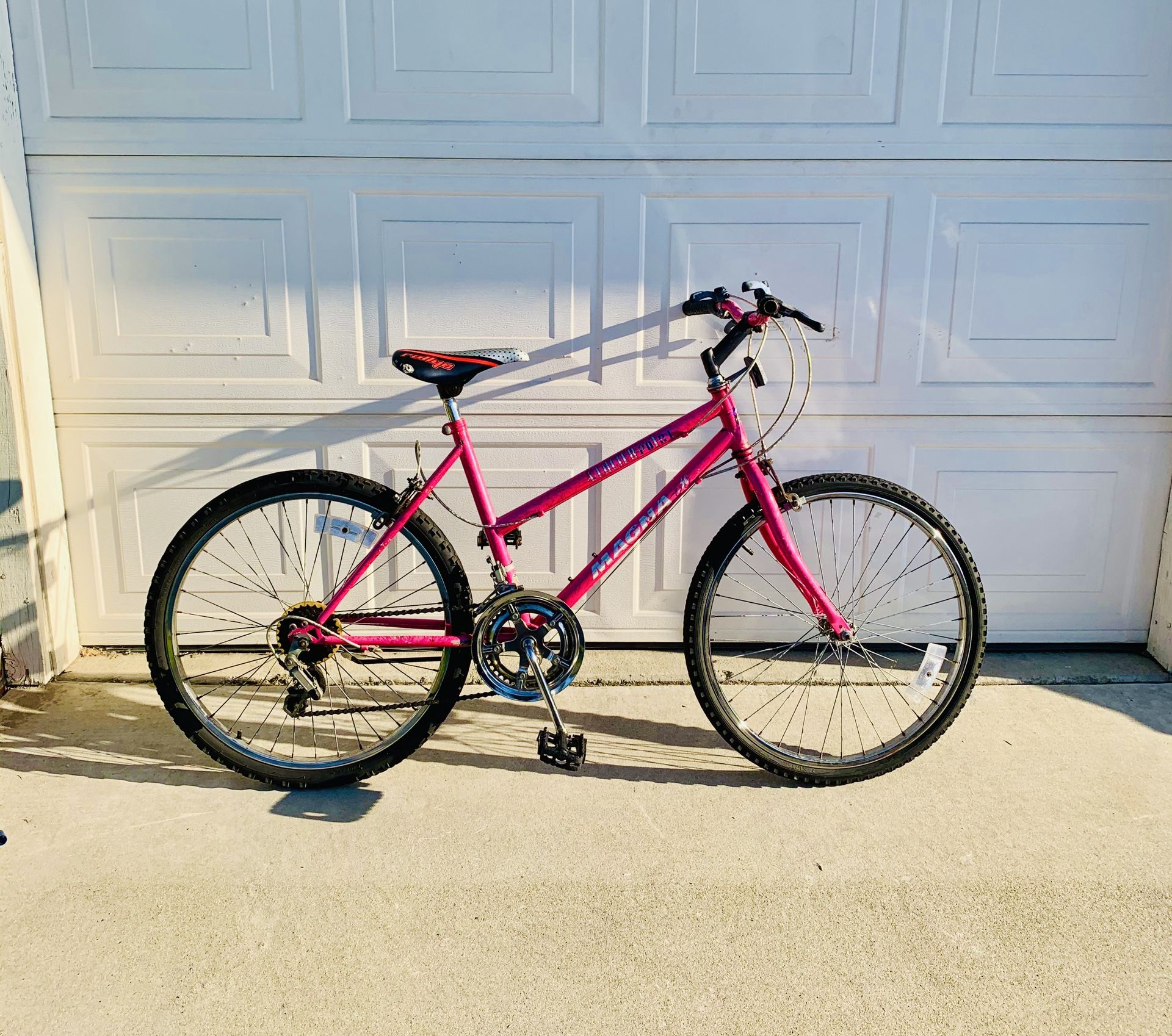 Magna Glacier Point girls mountain Bike - 24 inch for Sale in Rialto, CA - OfferUp