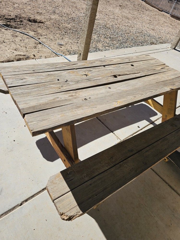 Free Picnic Table for Sale in Phelan, CA - OfferUp
