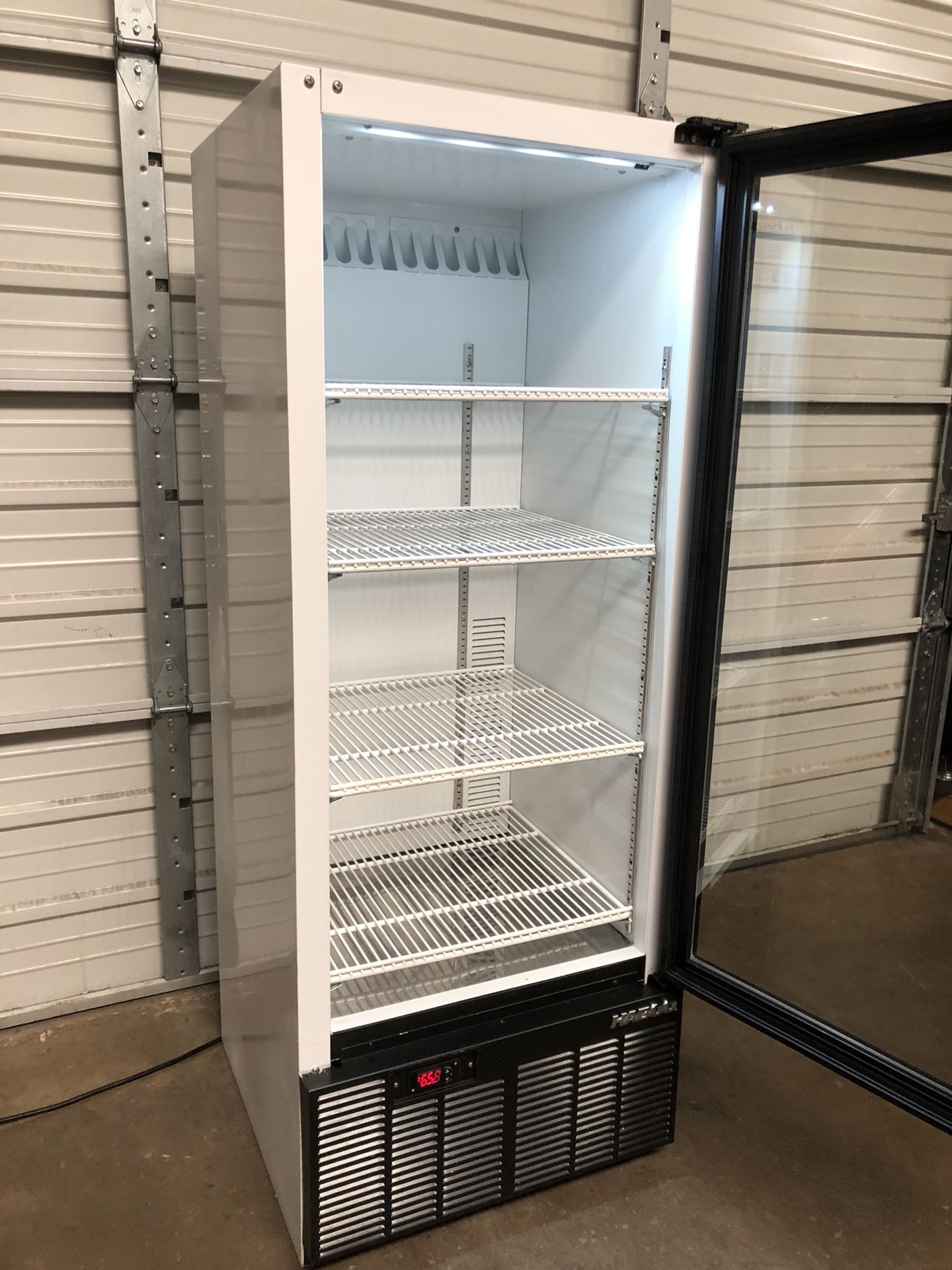 Commercial Single Door Cooler for Sale in Rowlett, TX - OfferUp