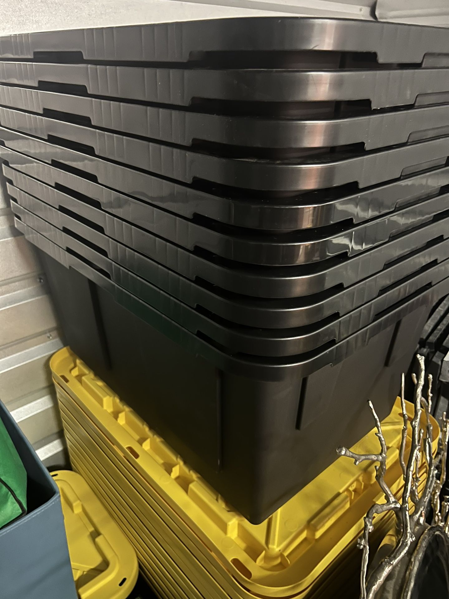 Hard Plastic Containers For Moving for Sale in Renton, WA - OfferUp