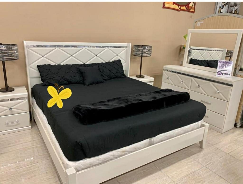 Dreamur Champagne Panel Bedroom Set Available in Queen King bedroom set dresser mirror nightstand for Sale in Arlington TX OfferUp