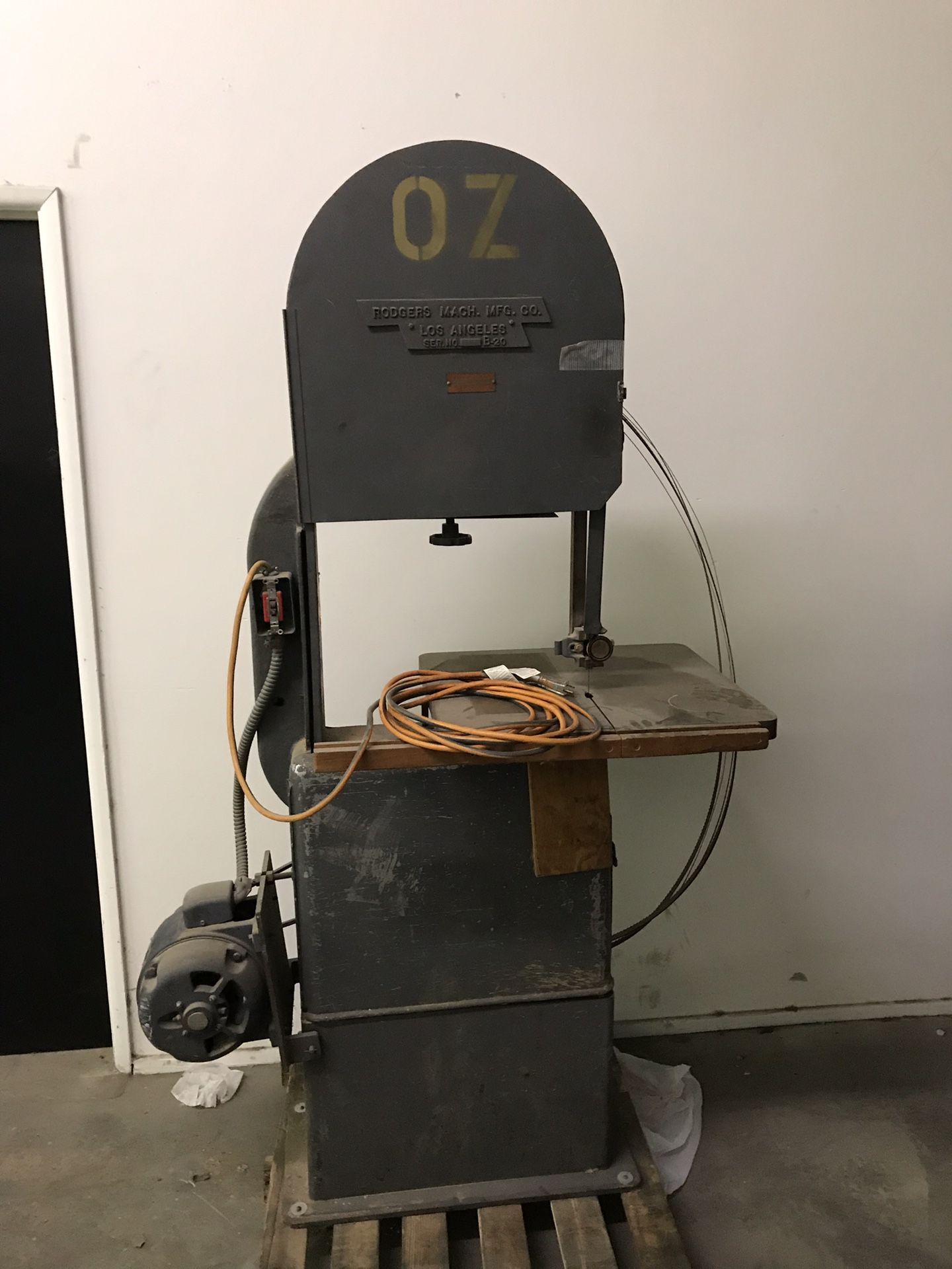 Rodgers Machine MFG Co 20” 1955 B-20 Bandsaw for Sale in Gardena, CA ...