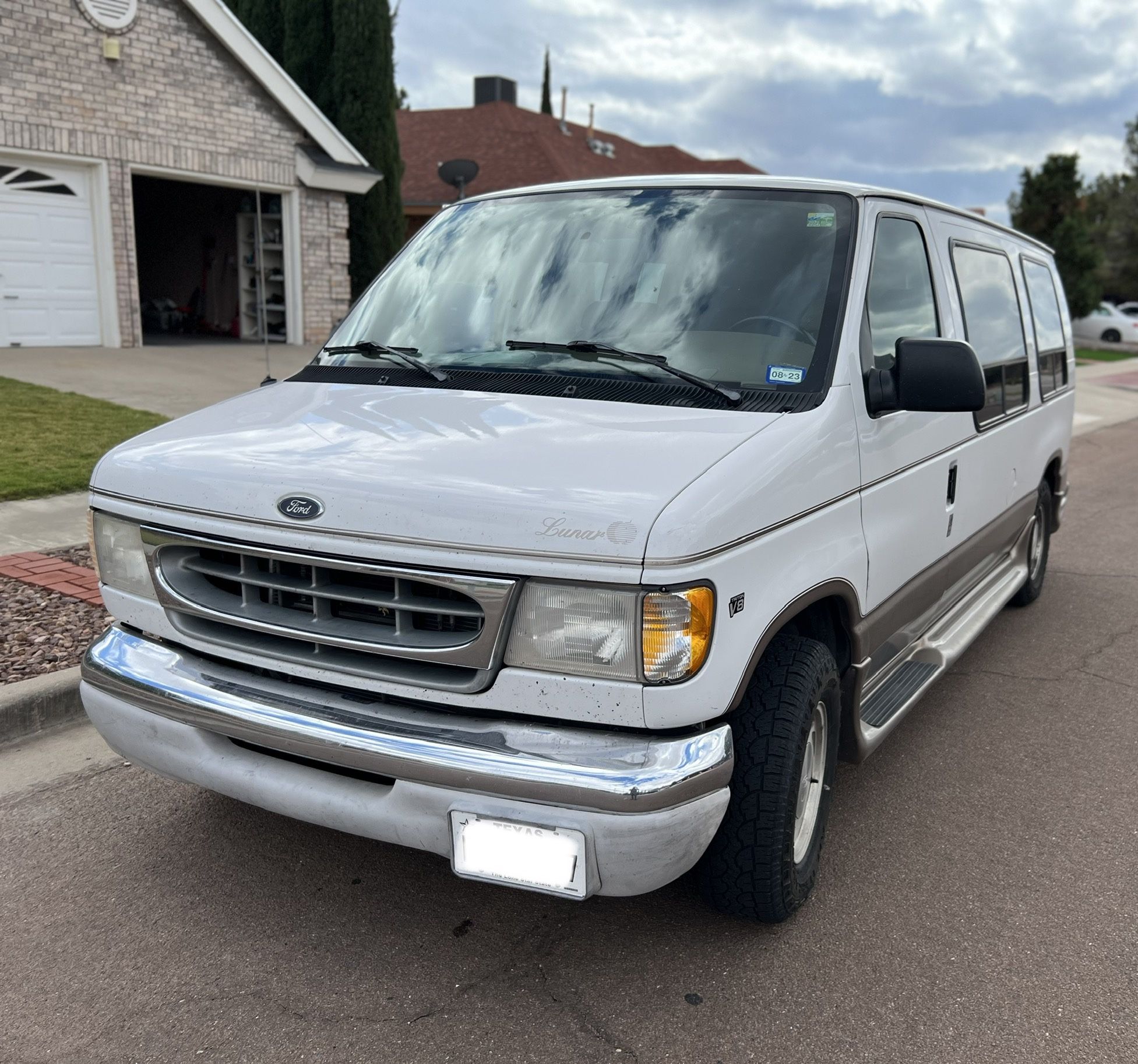 2000 Ford E-150 for Sale in El Paso, TX - OfferUp