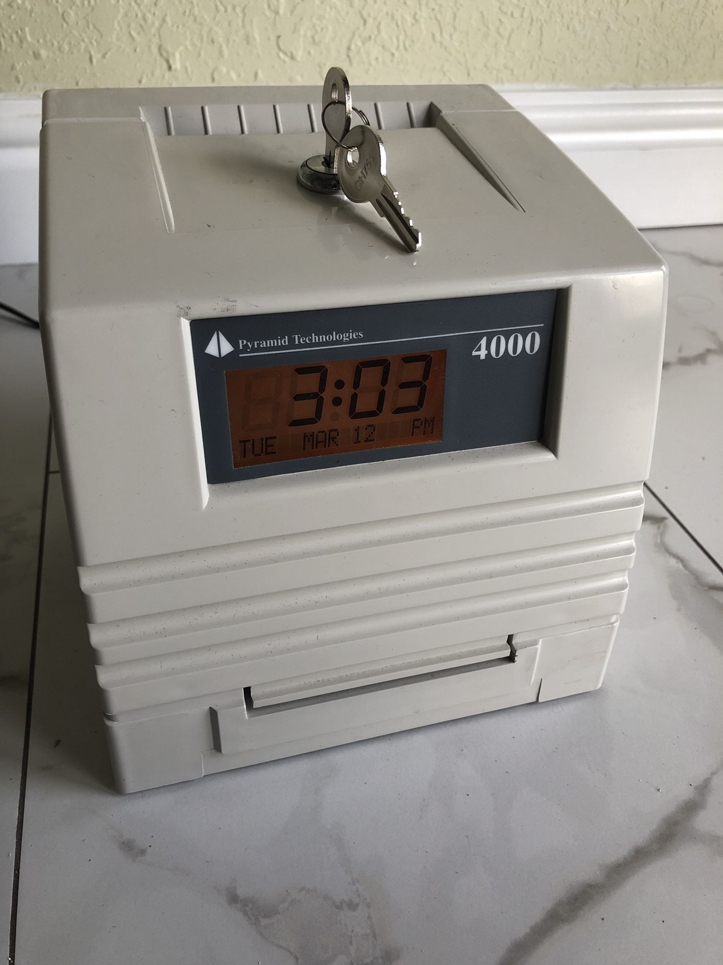 Time Clock - Pyramid Technologies 4000 with Keys for Sale in Fort ...