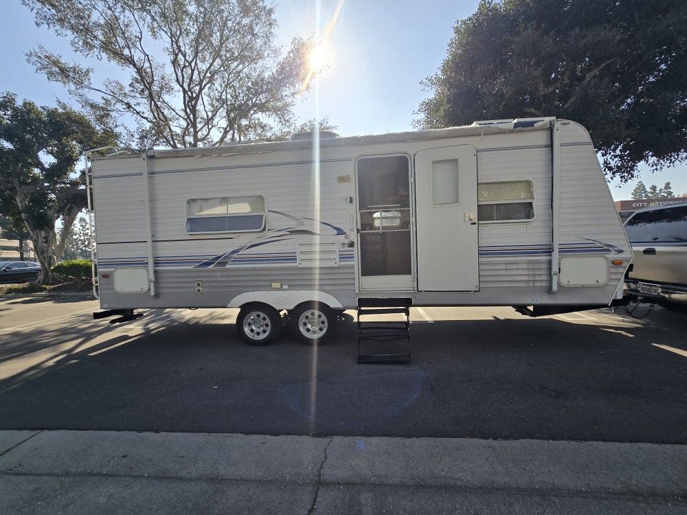 2003 Keystone SPRINTER for Sale in Cty Of Cmmrce, CA - OfferUp