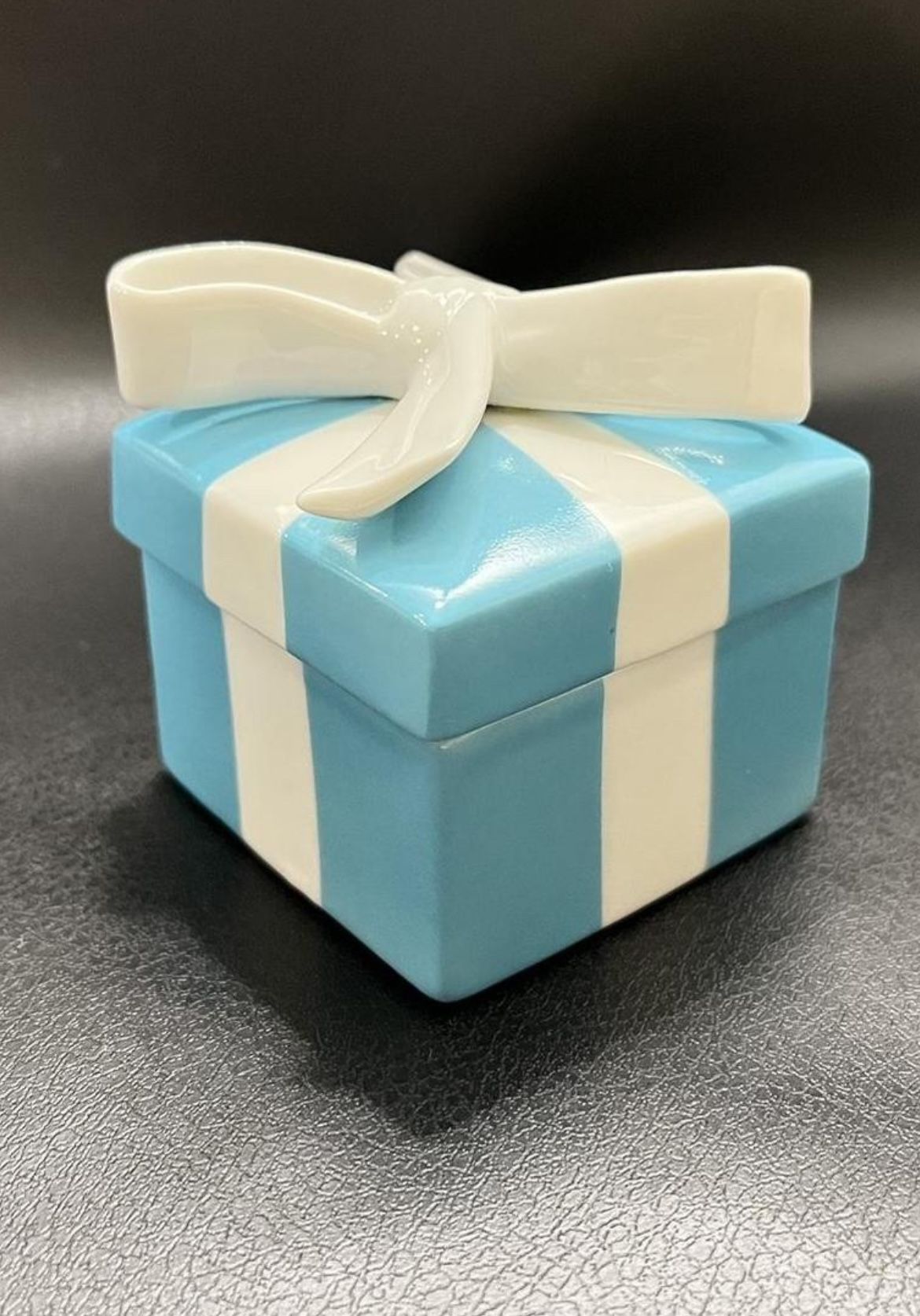 Tiffany Blue Gift Box