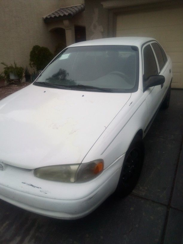 2000 Chevrolet Prizm for Sale in Las Vegas, NV - OfferUp