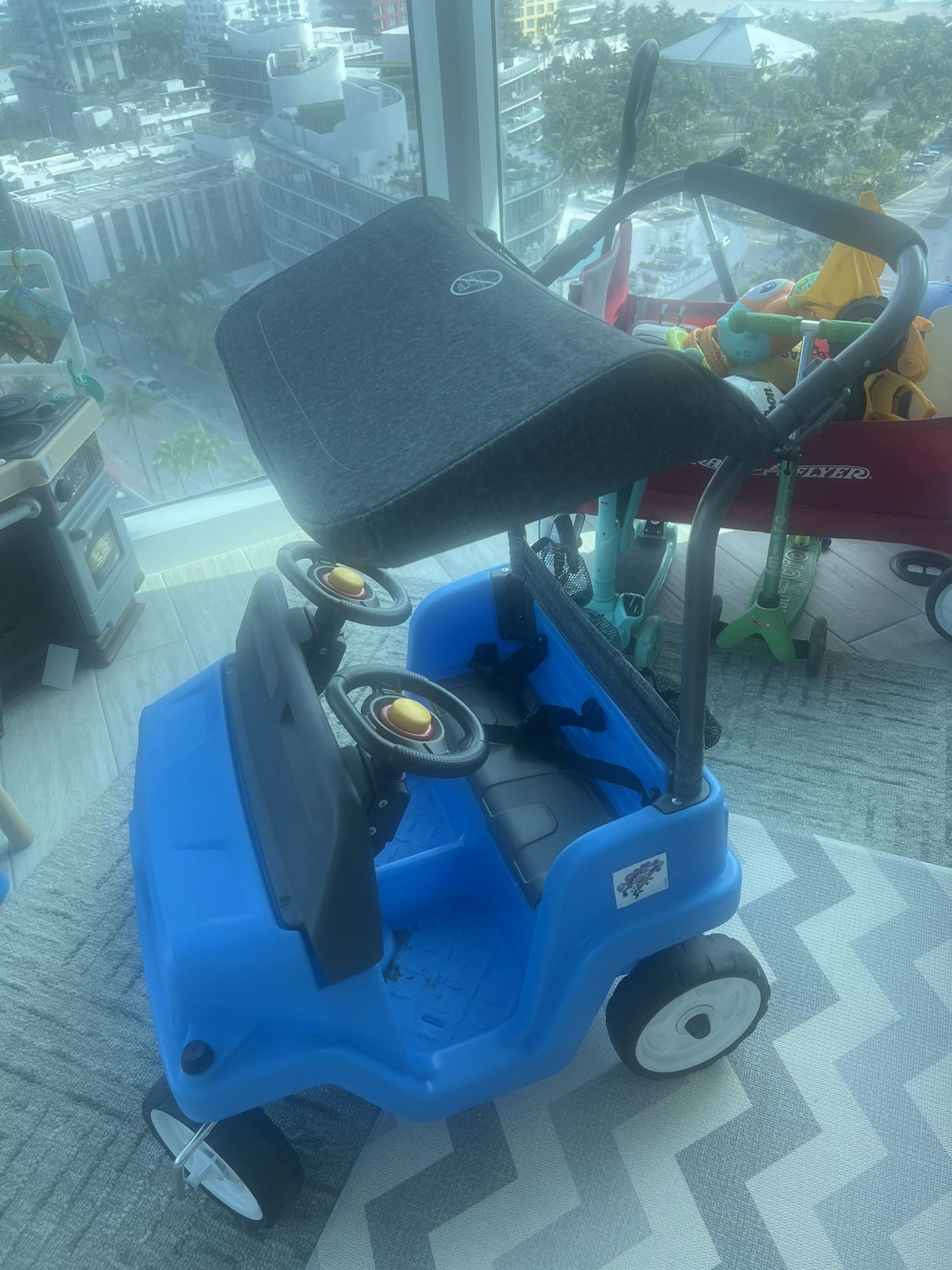 Step 2 Side By Side Push Around Suv Ride On for Sale in Miami Beach, FL ...