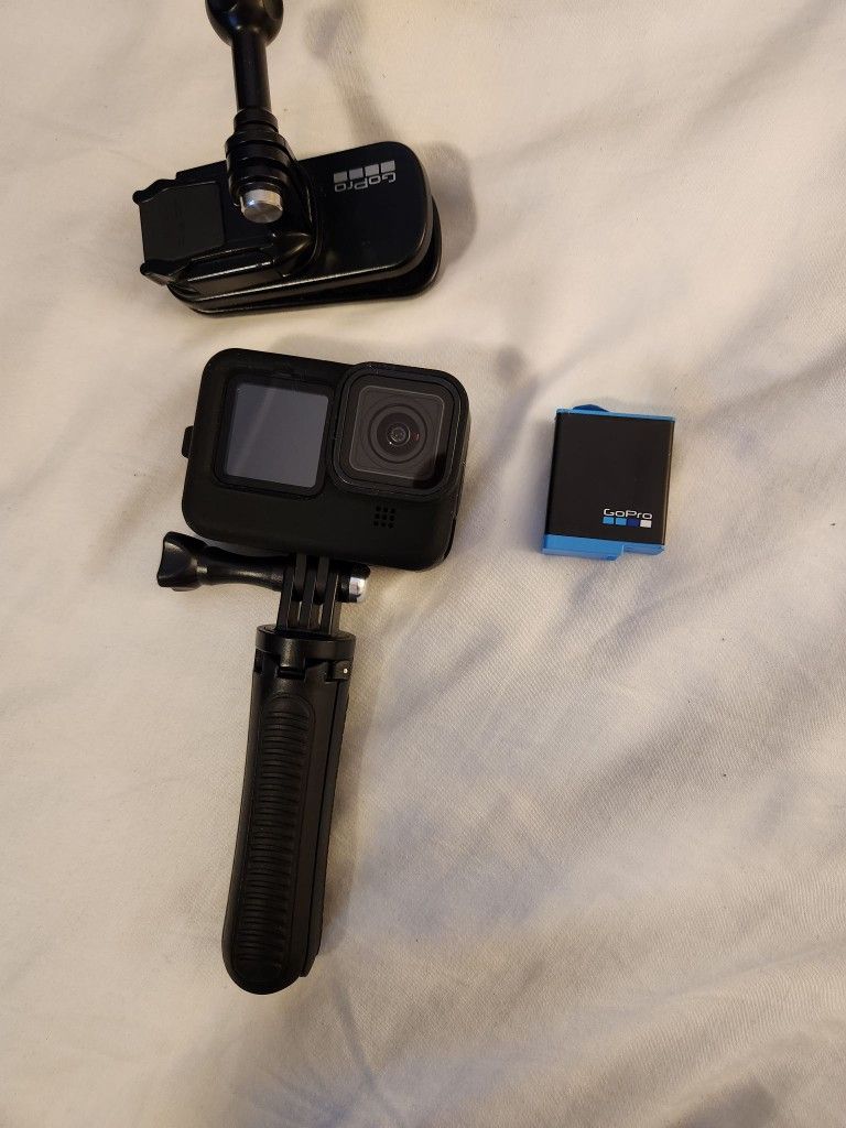Go Pro 9 Like New for Sale in Bakersfield, CA - OfferUp