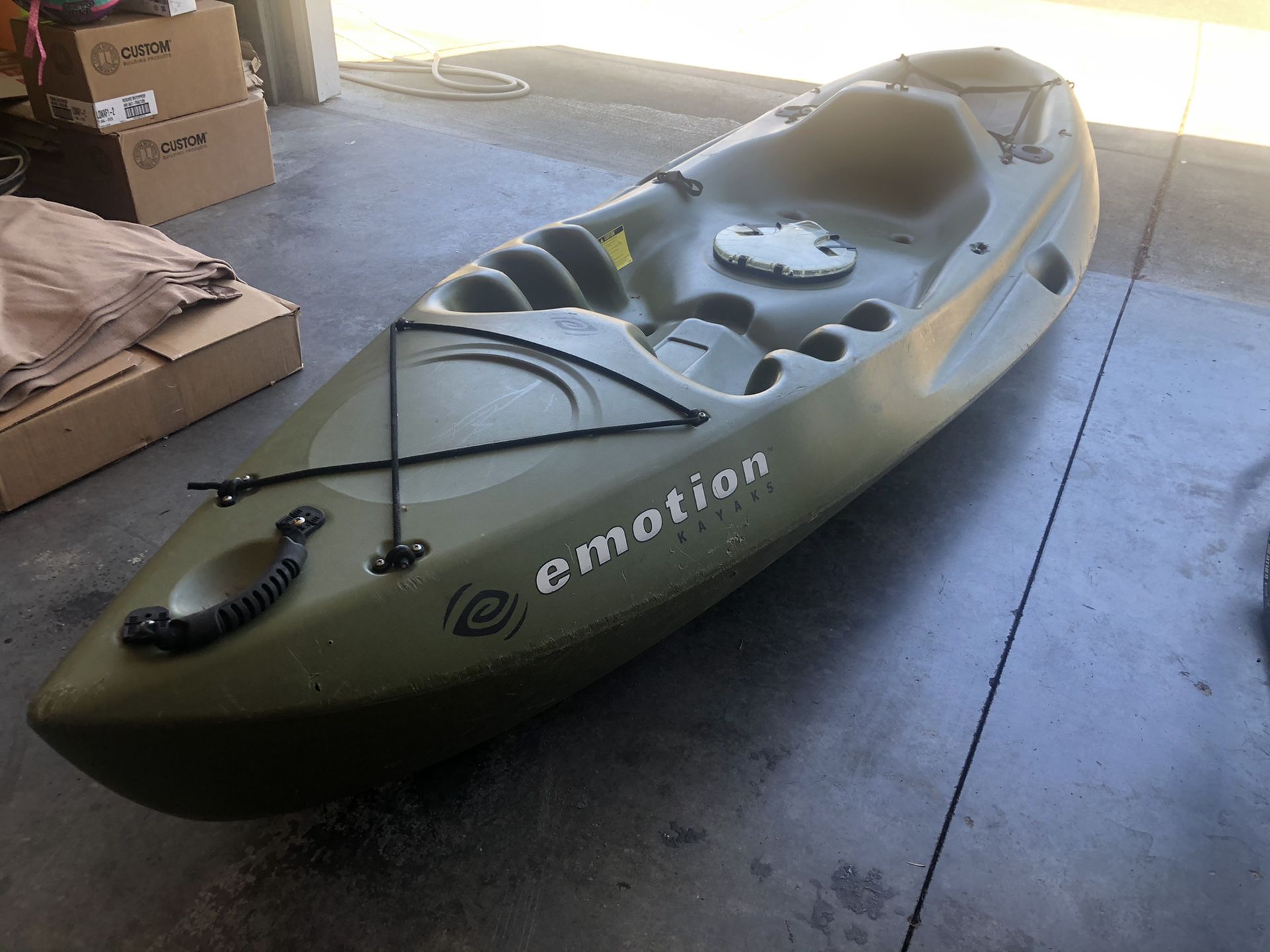 Kayak / Emotion Renegade XT Kayak for Sale in Vancouver, WA - OfferUp