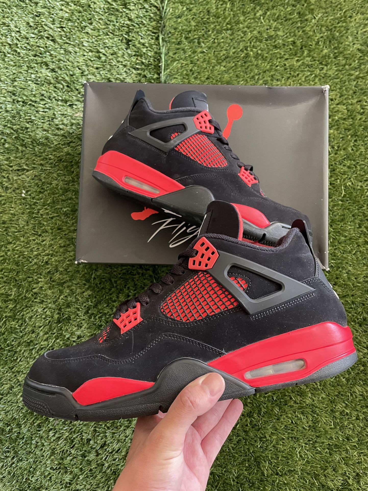 Jordan 4 Red thunders for Sale in Los Angeles, CA - OfferUp