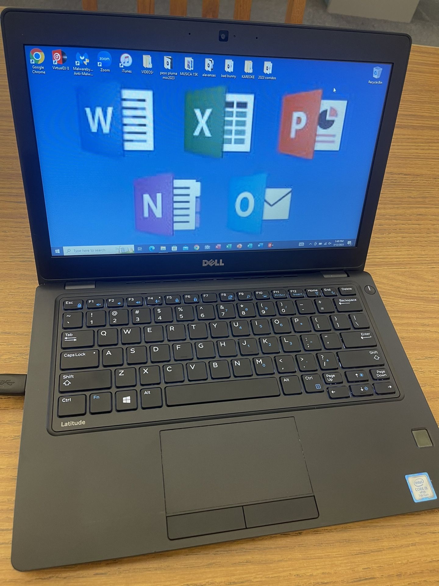 13.5” Laptop DELL iCORE 5 Windows 10 Generacion7th 8ram 160 gb grande ...