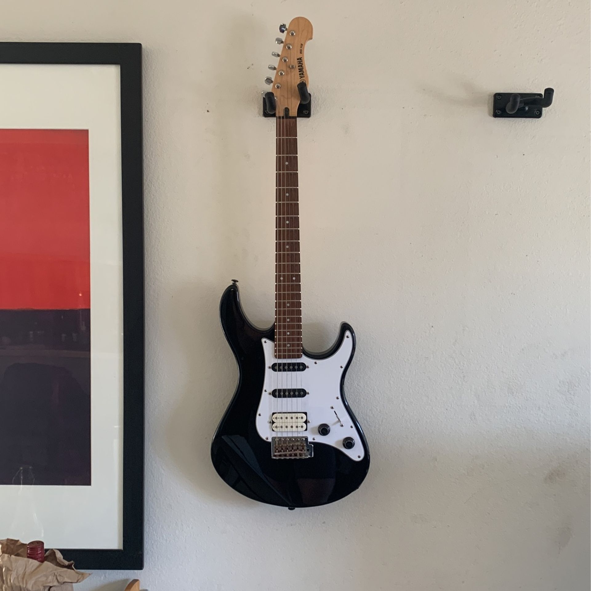 Yamaha EG112 Electric Guitar Black for Sale in Long Beach, CA - OfferUp