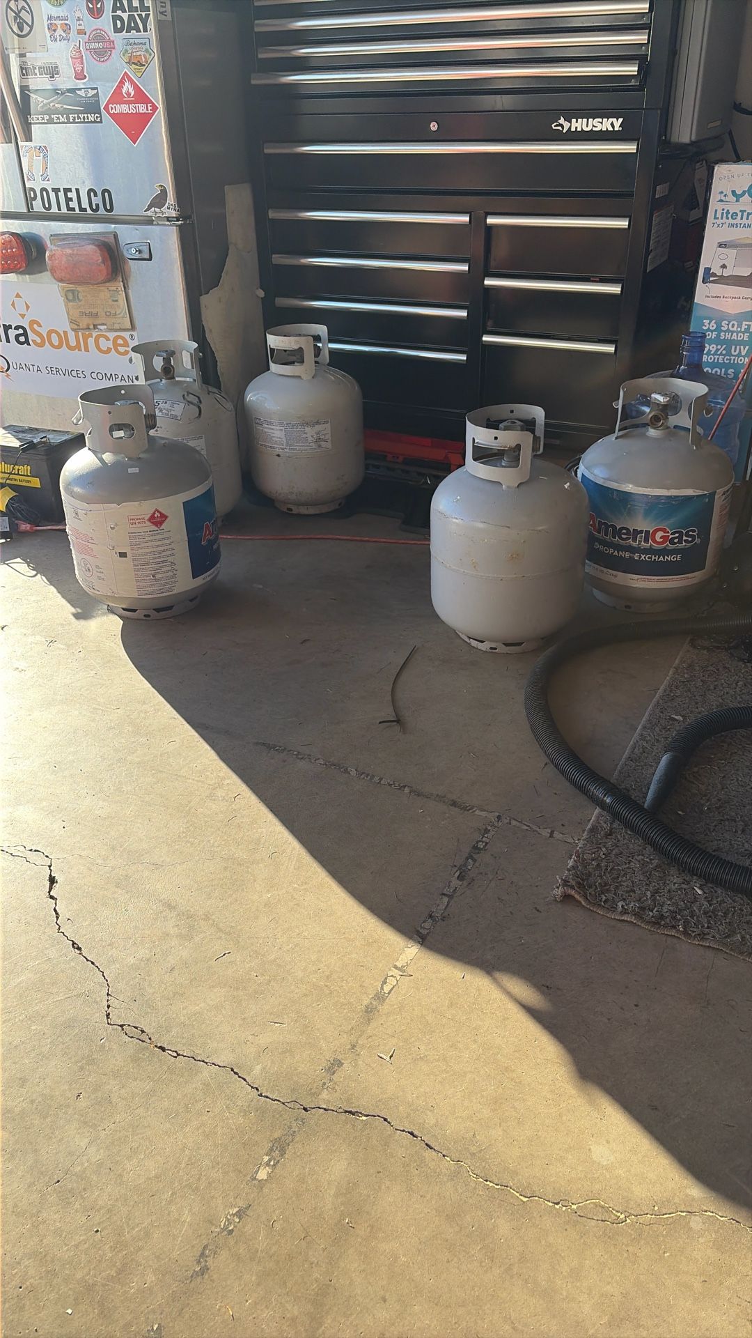 Propane Tank Empty …….3 Left Come Get It Free for Sale in Puyallup, WA ...