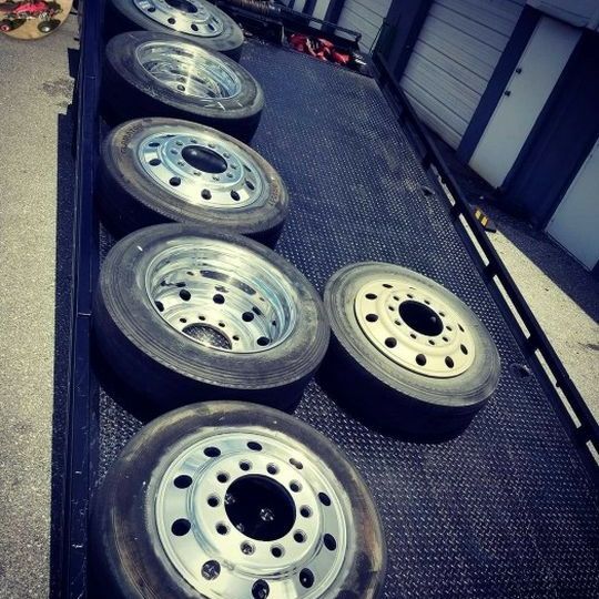 22.5 Semi Wheels Dually Rims for Sale in West Palm Beach, FL - OfferUp