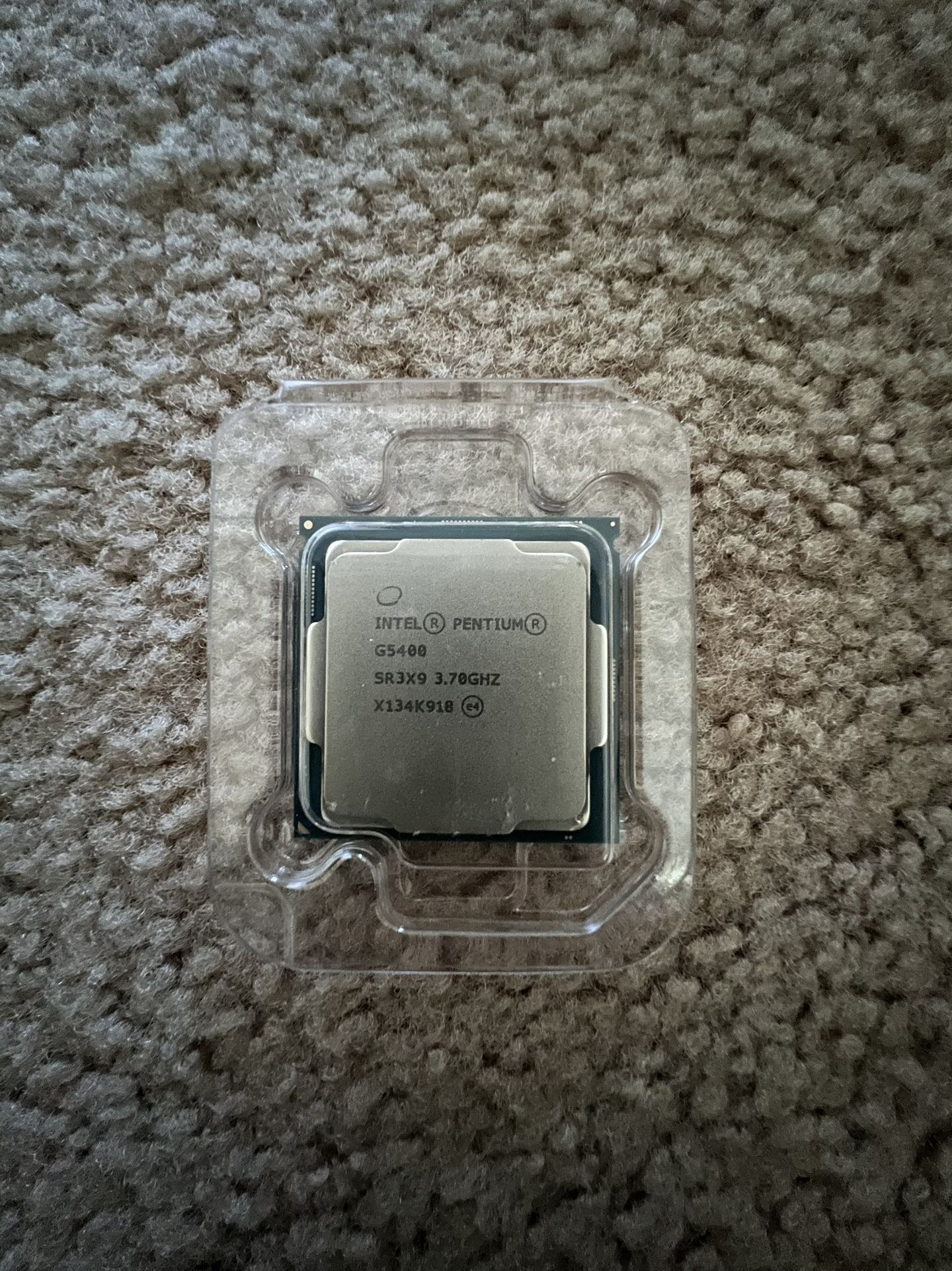 Intel Premium G5400 Sr3x9 3.7 GHz Computer Processor for Sale in Rancho ...