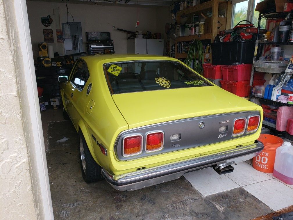 Mazda Rx4 Interior