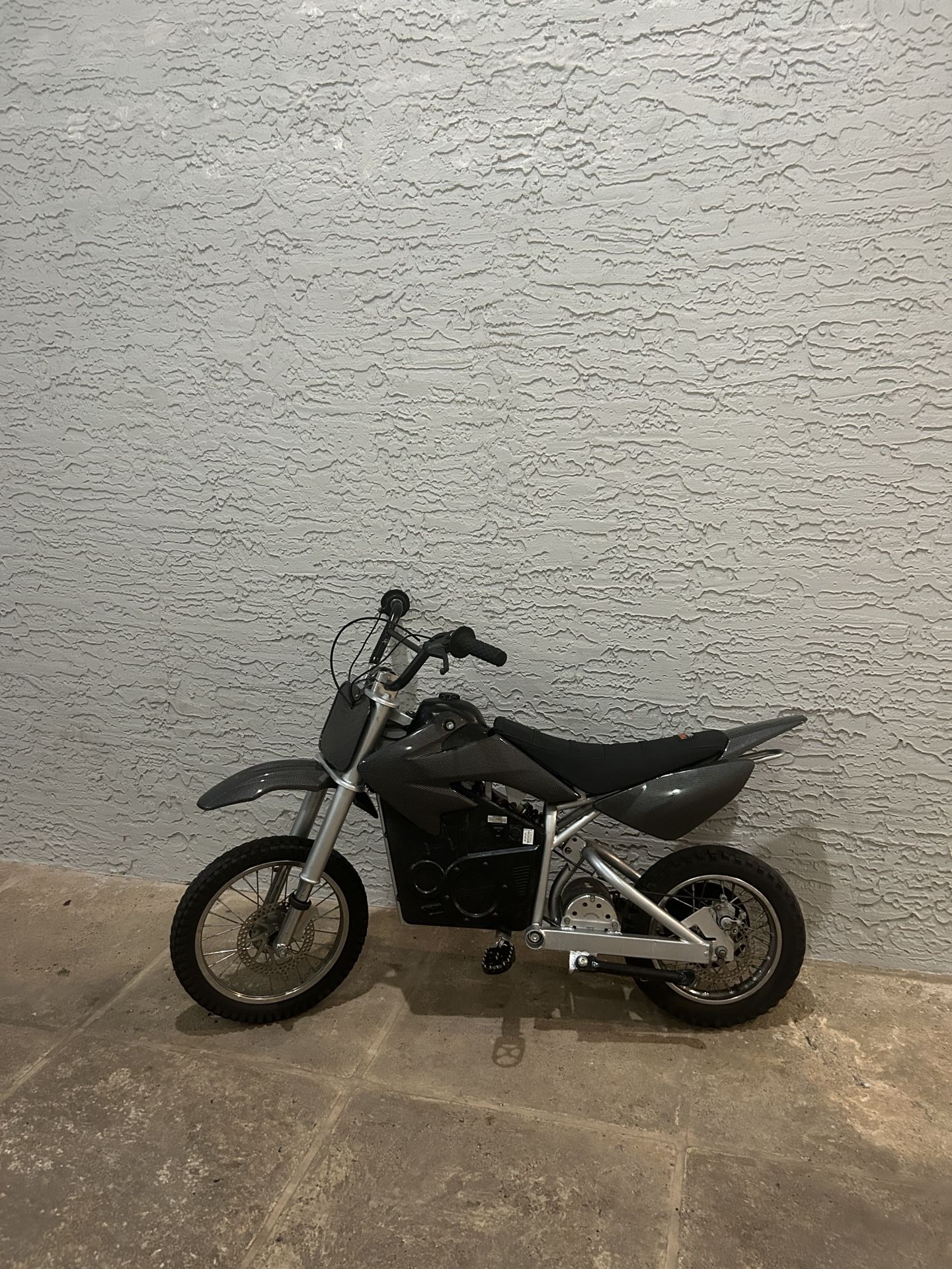 Razor mx650 electric dirt bike for Sale in Fort Lauderdale, FL - OfferUp
