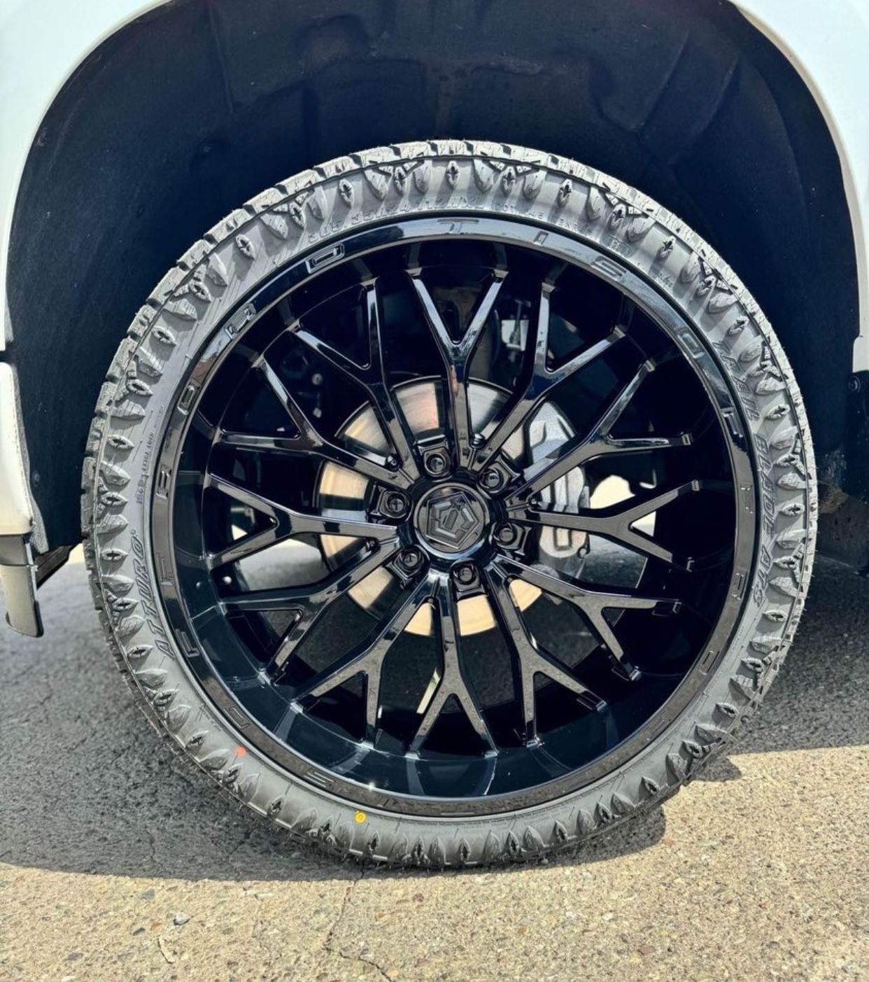 24x10 TIS 565B Gloss Black Wheels 305/35R24 A/T Tires Offroad Package ...