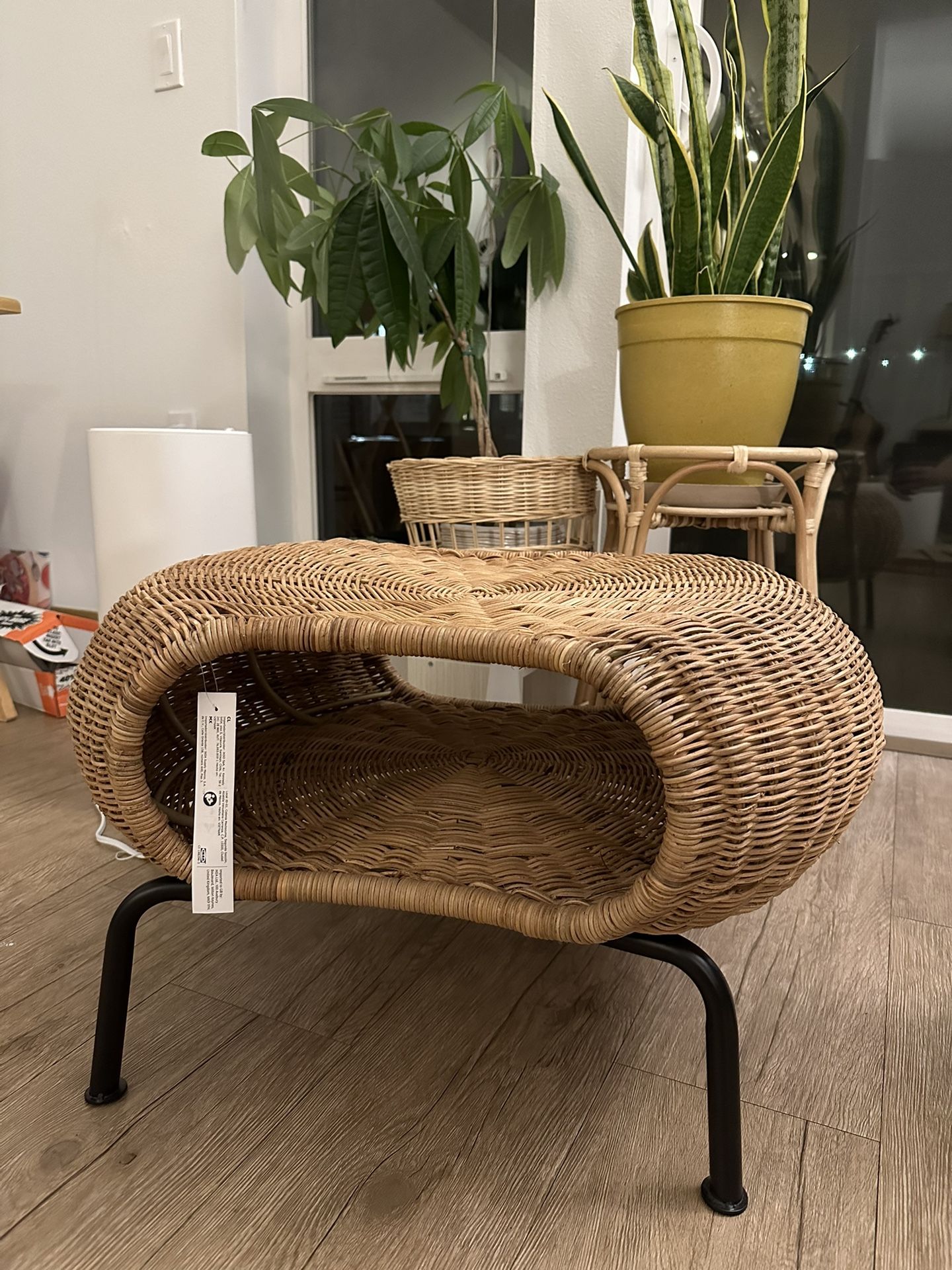 Gamlehult ottoman with storage store