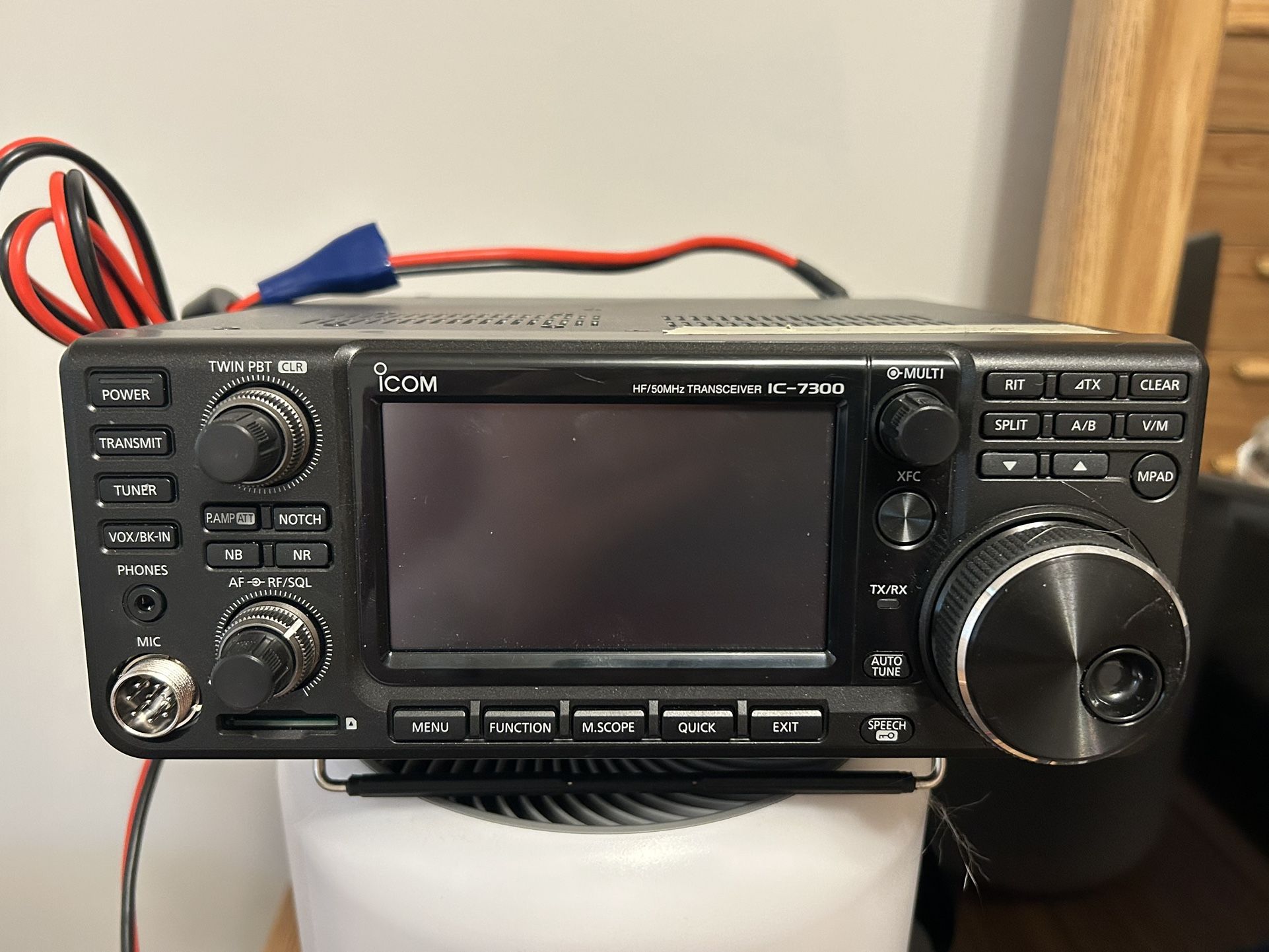 ICOM 7300 HF/50 MHz Transceiver for Sale in Seattle, WA - OfferUp