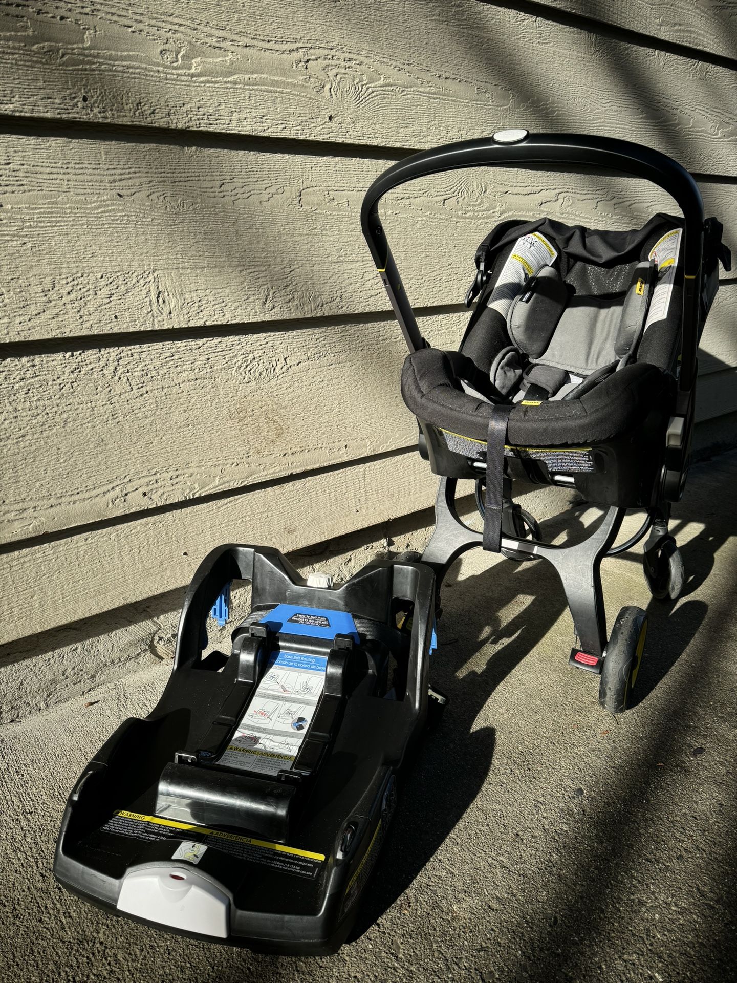 Doona Stroller With Base for Sale in Everett, WA - OfferUp