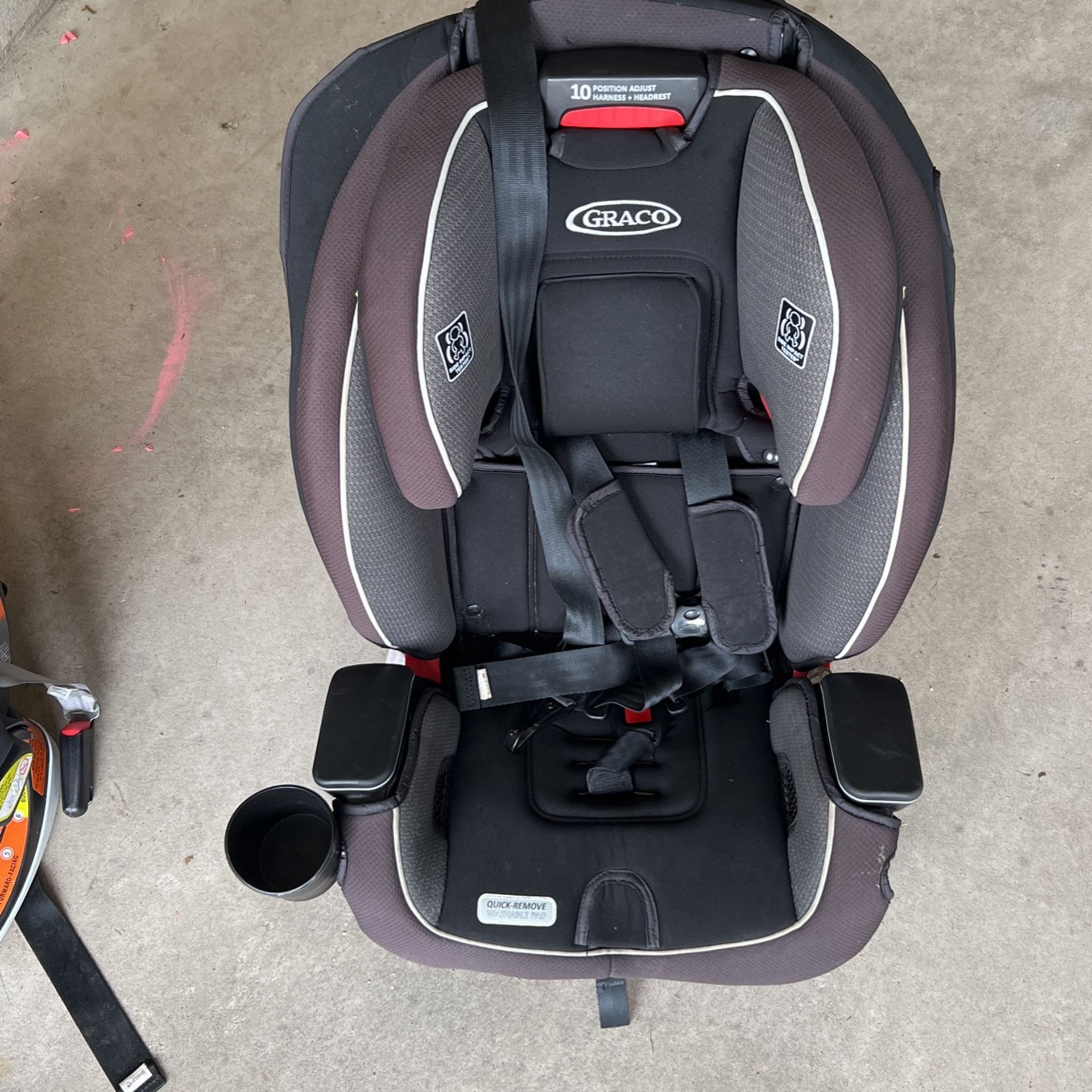 Graco 10 Position Adjust Harness & Headrest for Sale in Shelby Township ...