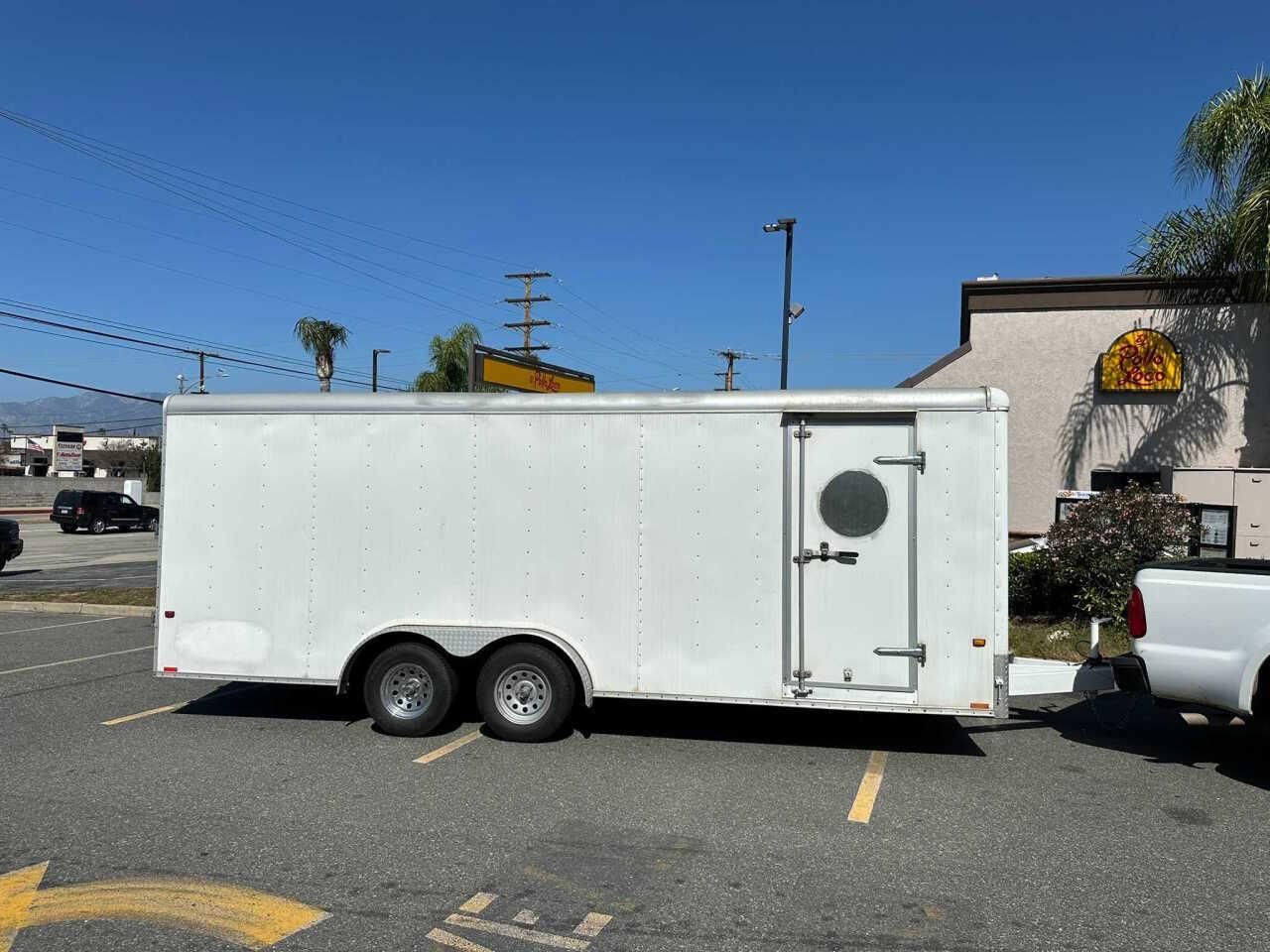 2005 Wells Cargo Enclose Trailer 44305R Sae Class 4 for Sale in Covina ...