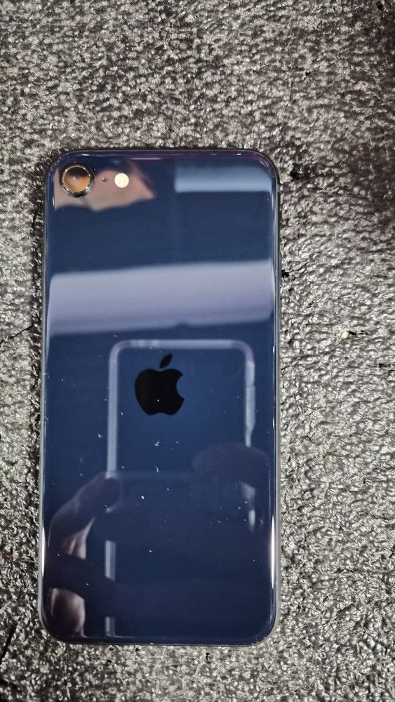 Blue Iphone SE for Sale in Leander, TX - OfferUp
