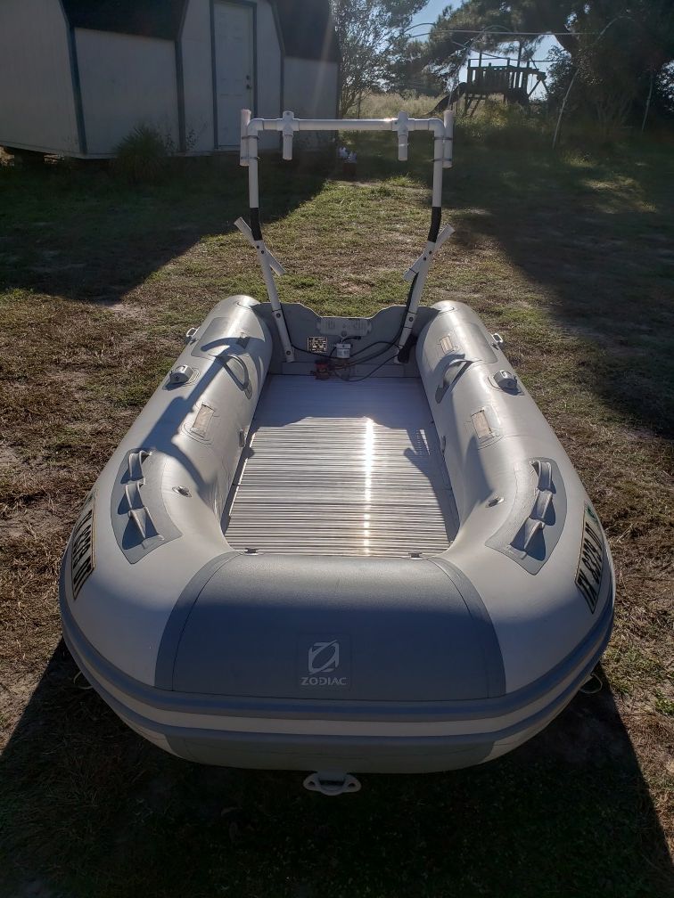 2017 Zodiac Cadet 350 ALU inflatable boat with aluminum deck for Sale ...