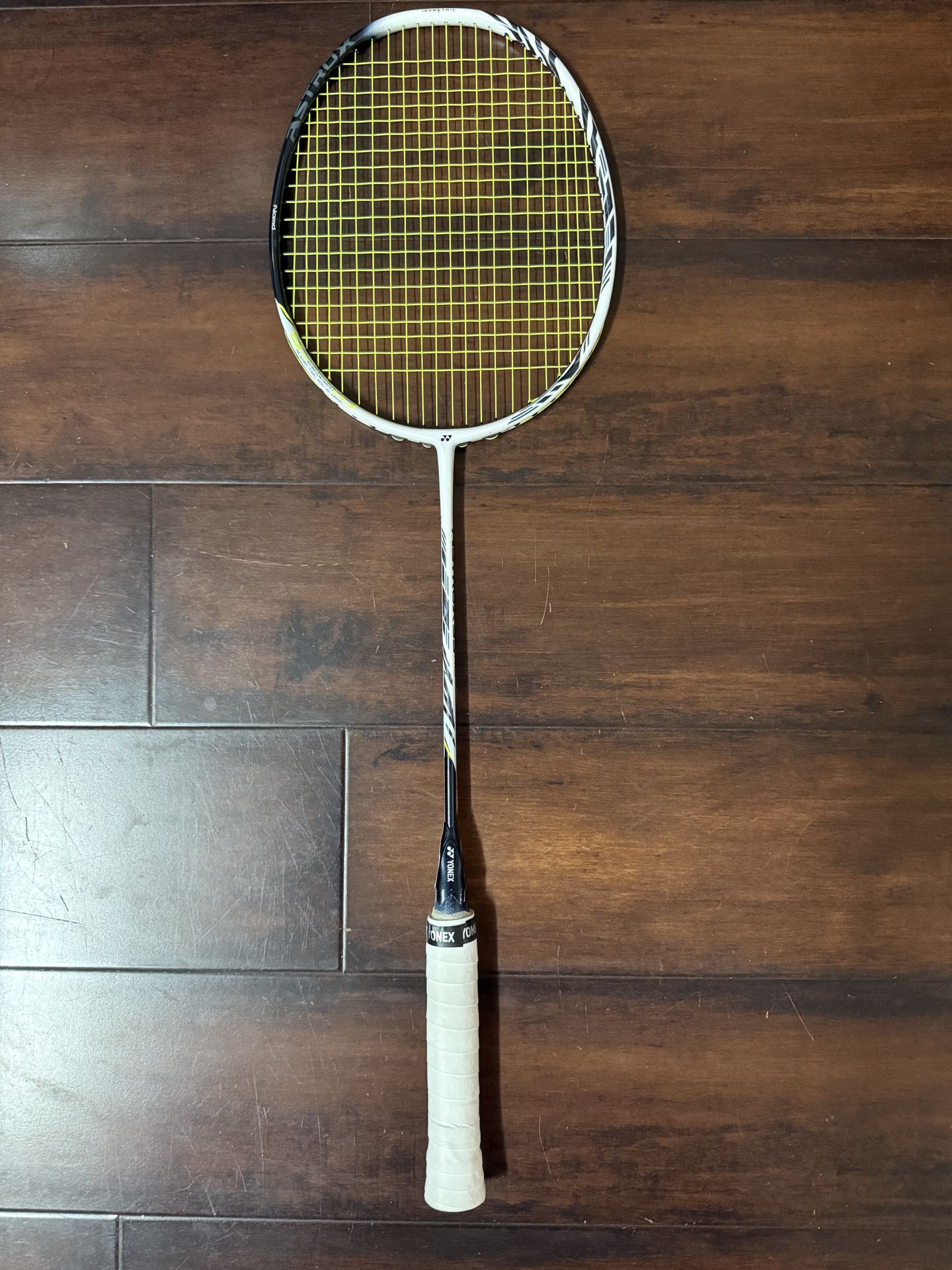 Yonex 99 Pro White Tiger Badminton Racket for Sale in Garden Grove, CA ...