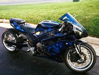 Stretched Yamaha Yzf R1