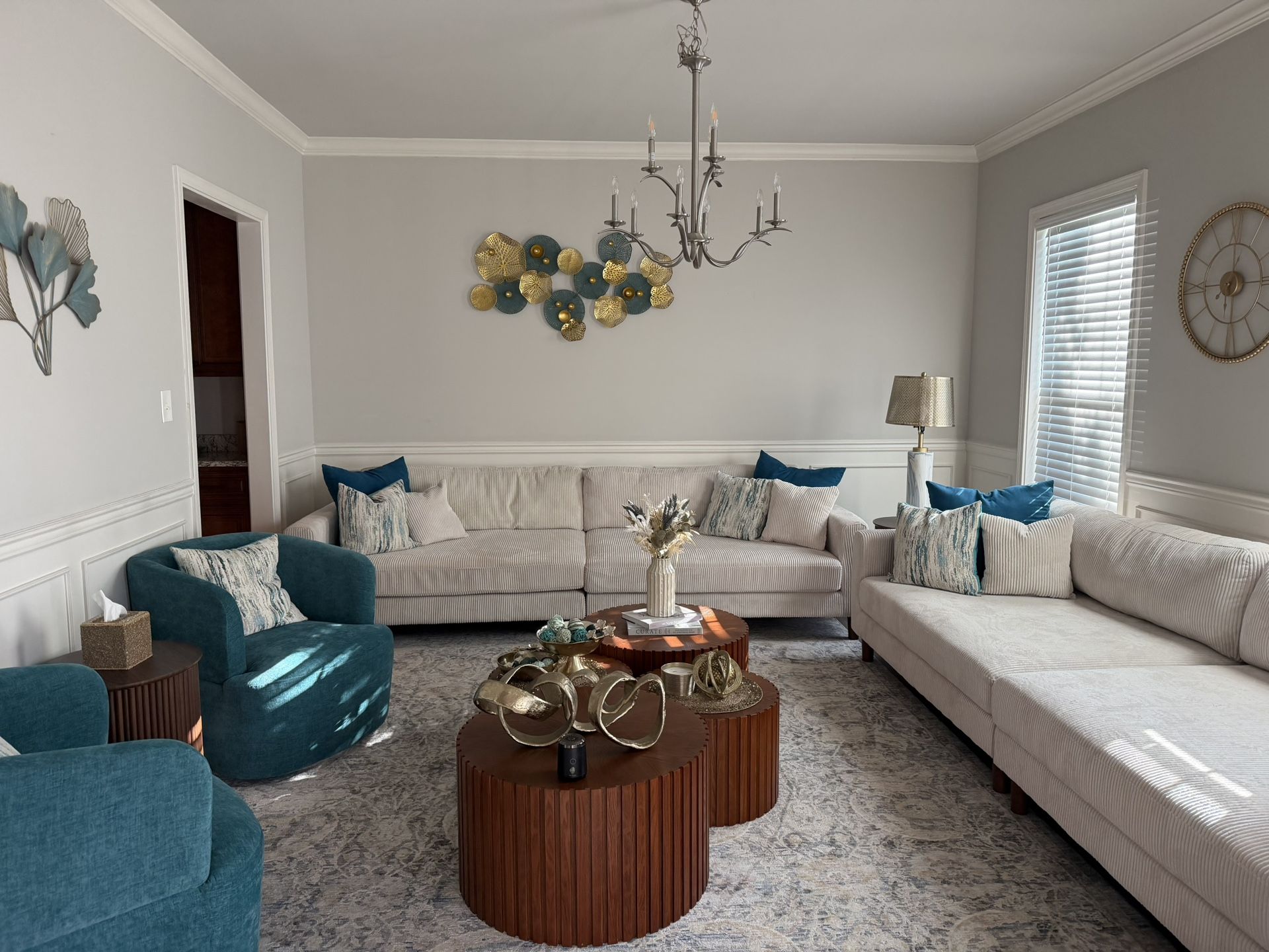 Elegant Complete Living Room Set – Sofas, Chairs, Tables & Decor for ...