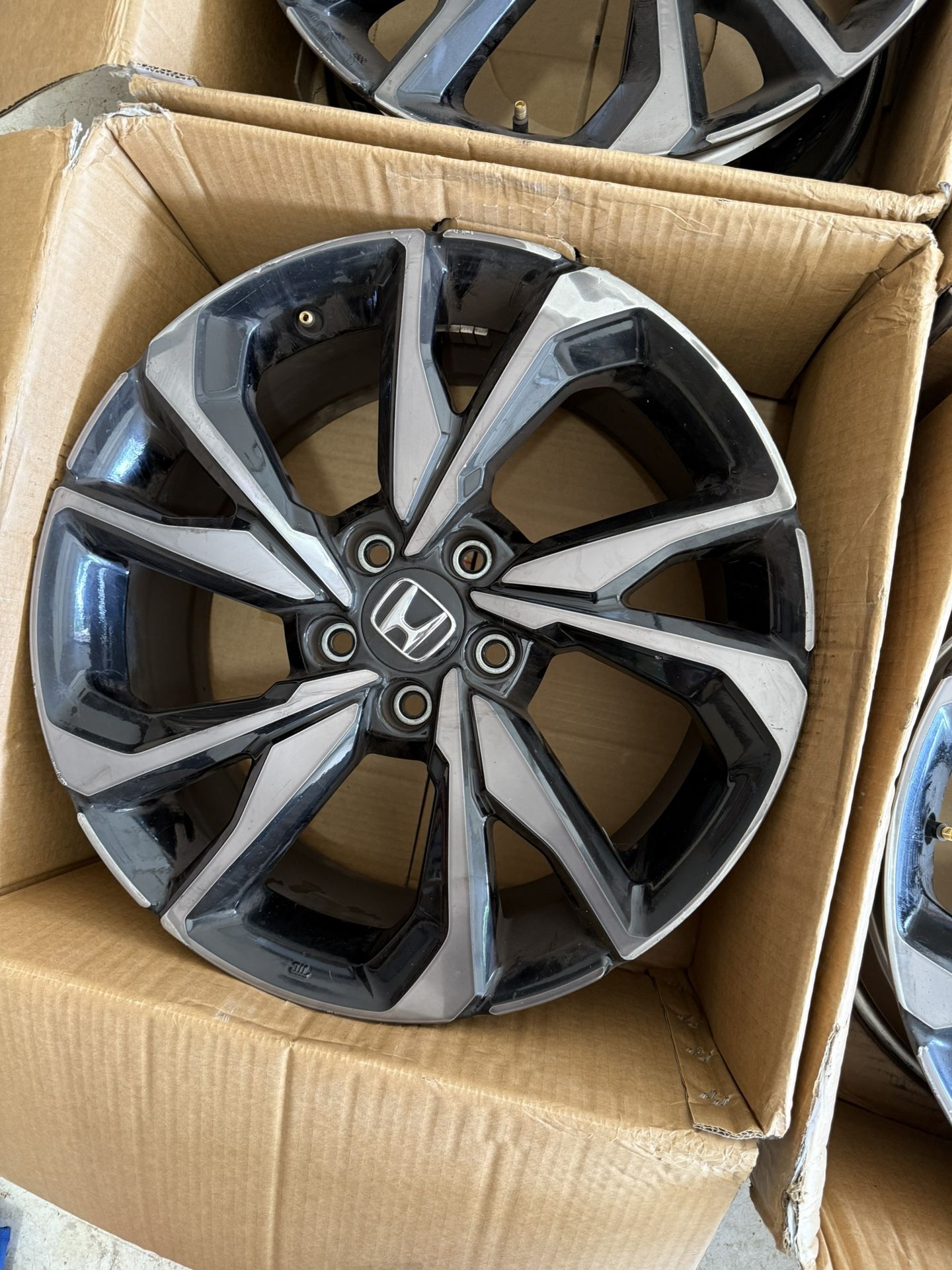 2019 Honda Civic Wheels for Sale in Woodland, CA - OfferUp