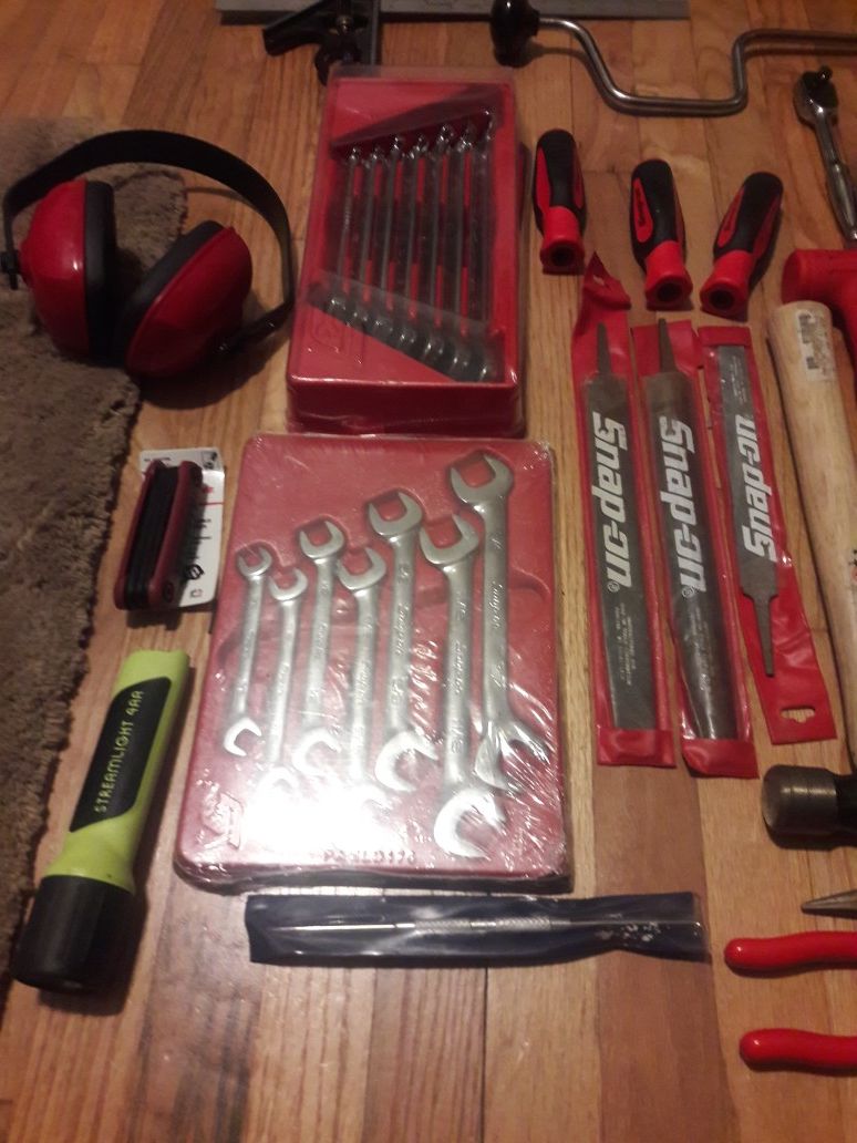 Snap On tools aviation mechanic starter kit for Sale in Norwalk, CA ...
