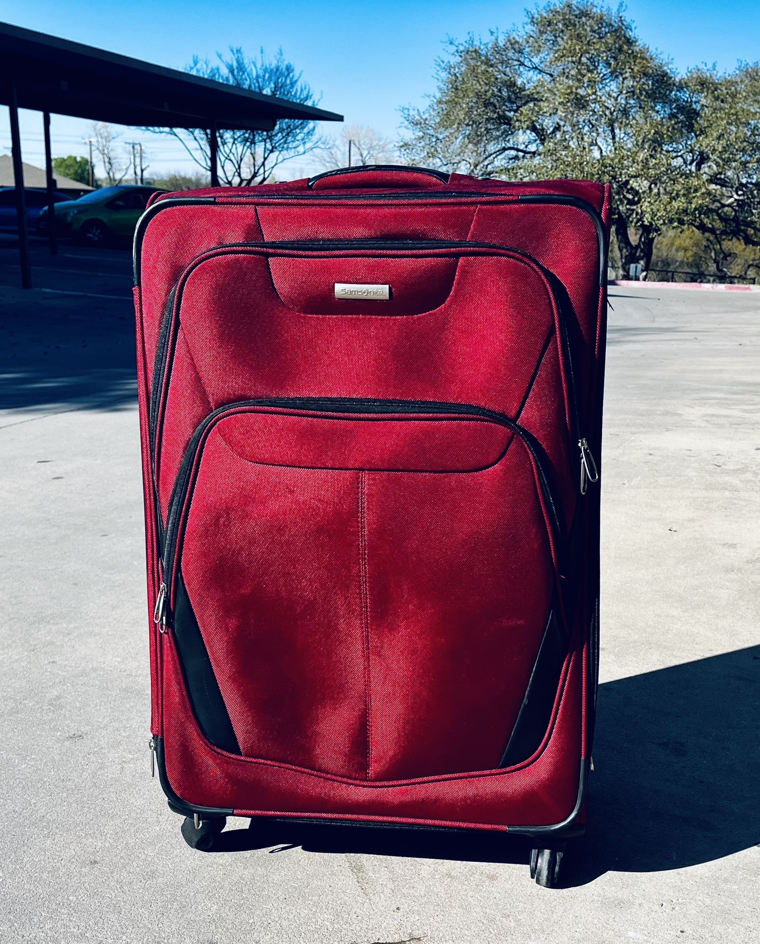 SAMSONITE X-LARGE EXPANDABLE ROLLING LUGGAGE/ SUITCASE IN MAROON IN ...