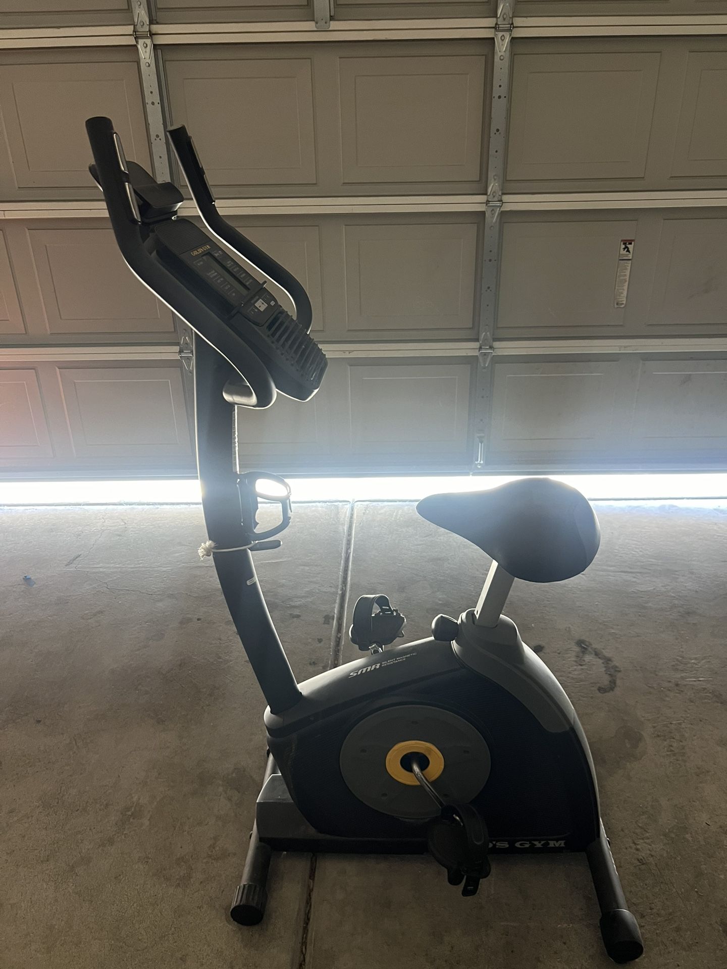 Golds gym Exercise Bike for Sale in Visalia, CA - OfferUp
