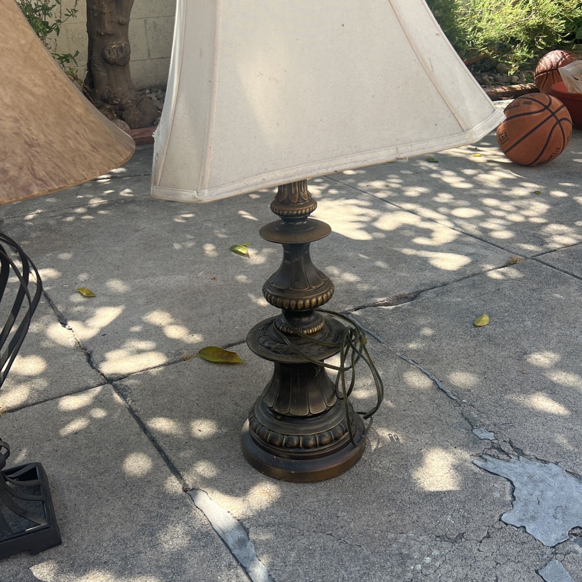 Free Lamps for Sale in Huntington Park, CA - OfferUp