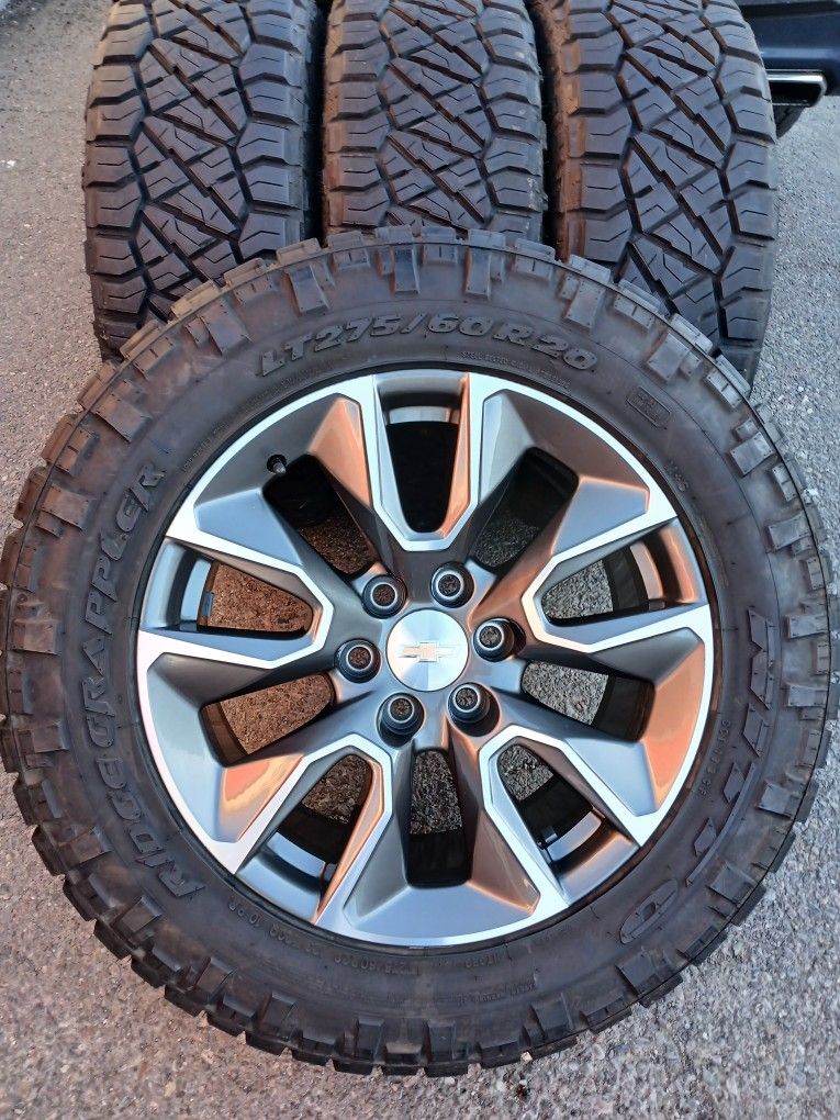 2024 OEM TAKEOFFS CHEVY SILVERADO RST 20 INCH TIRES NITTO RIDGE ...