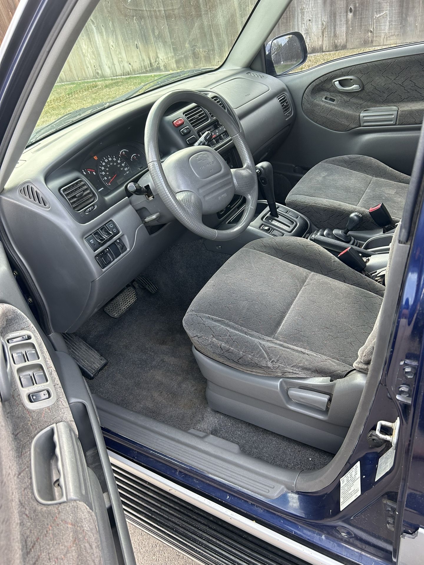 2001 Chevrolet Tracker for Sale in Tulare, CA - OfferUp