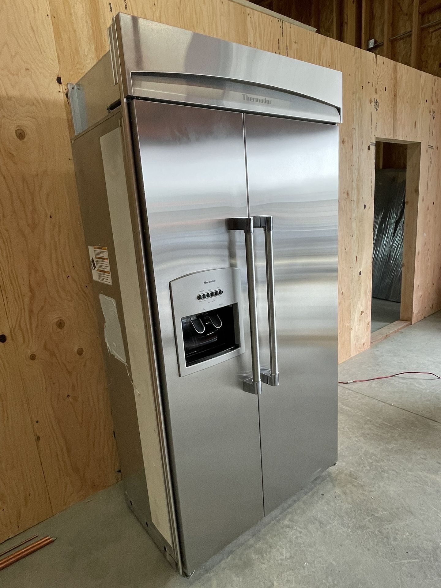 Refrigerator Thermador for Sale in Chino, CA - OfferUp