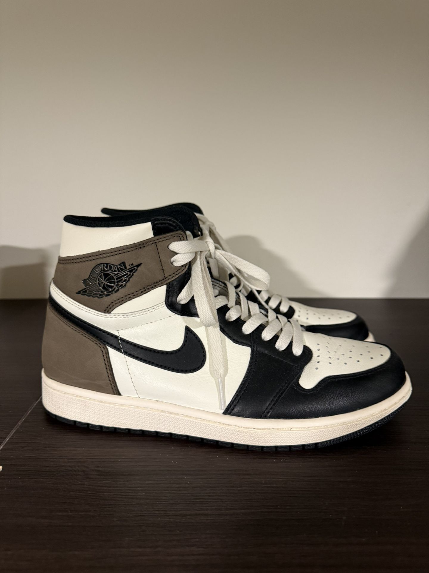 JORDAN 1 HIGH AND LOW SIZE 9.5 GOOD CONDITION for Sale in Coronado, CA ...