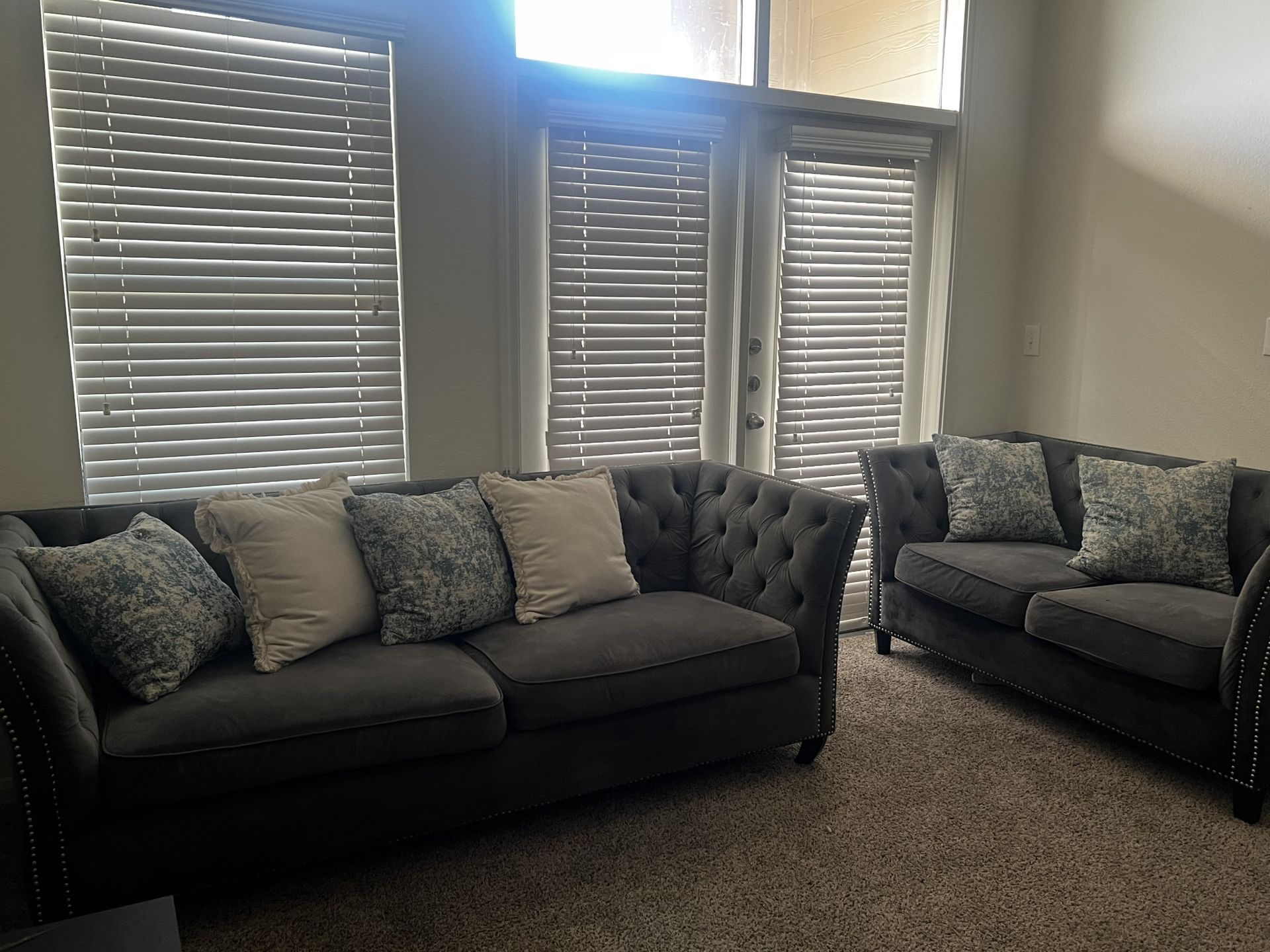 Two piece couch set for Sale in Houston, TX - OfferUp