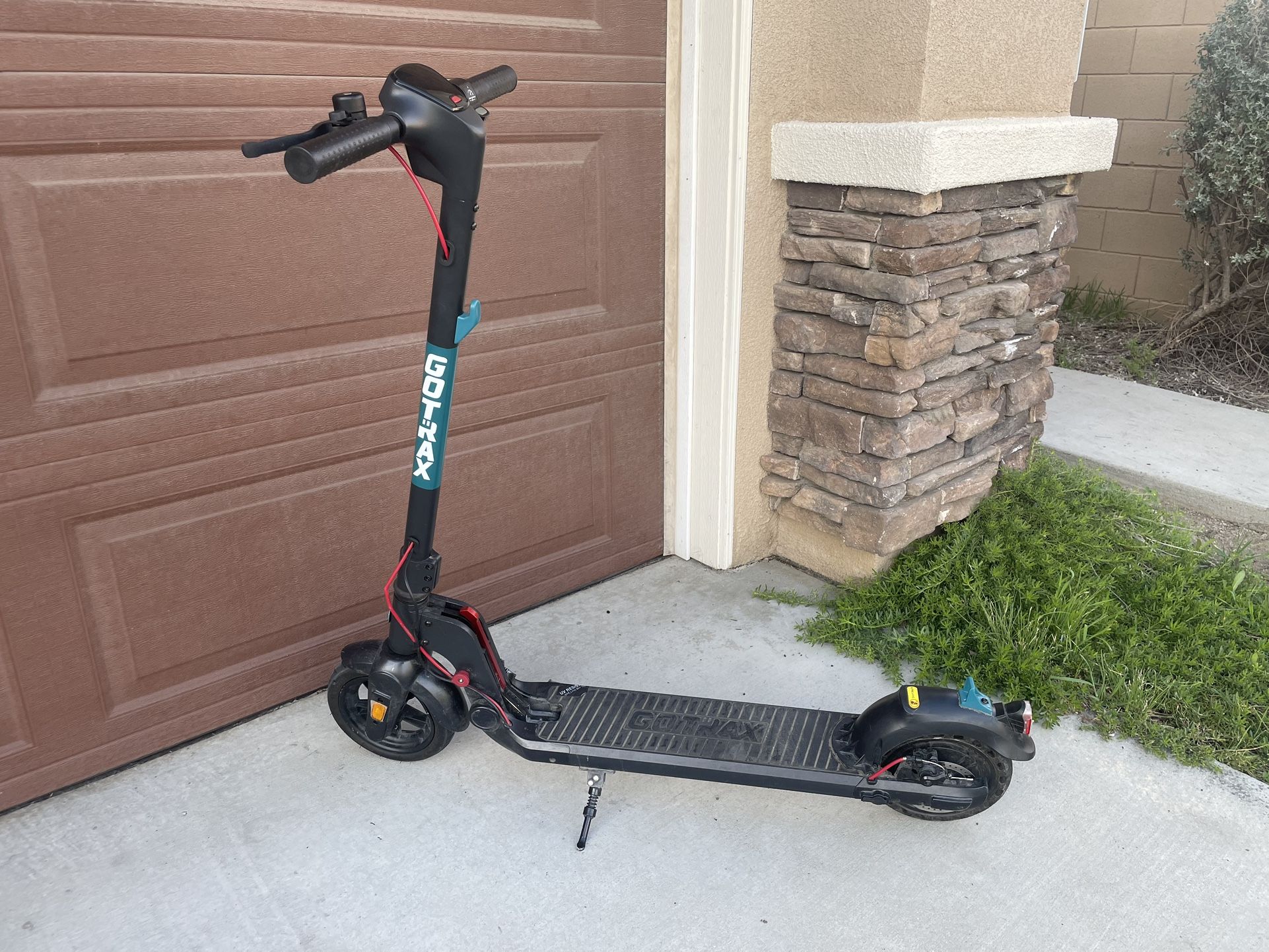 Gotrax Apex PRO E Scooter Electric for Sale in Fontana, CA - OfferUp