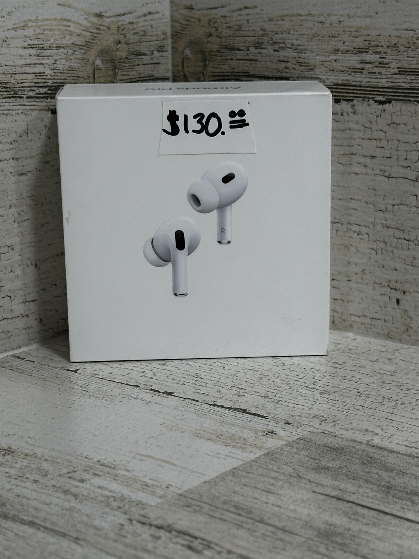 Apple AirPods Pro w/MagSafe Charging Case - NEW IN ORIGINAL BOX ...