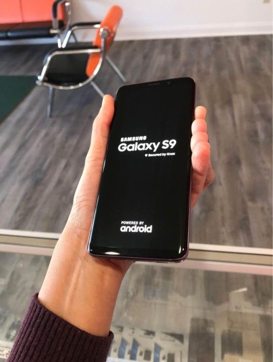 Samsung Galaxy S9, Factory Unlocked, Excellent Condition. Like New for ...