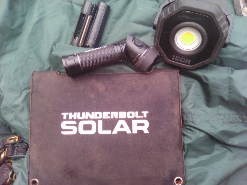 ICON LIGHT 2100 lumens !!THUNDERBOLT 9V SOLAR PANEL,HUSKY DUAL POWER ...