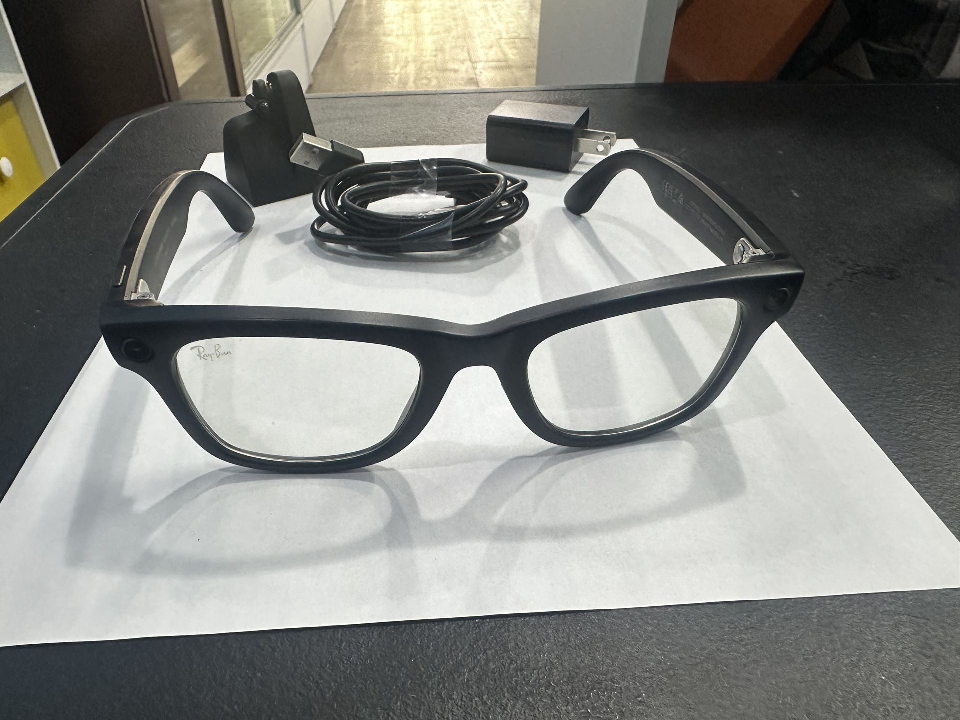 Ray ban wayfarer meta clear glasses for Sale in Pompano Beach, FL - OfferUp